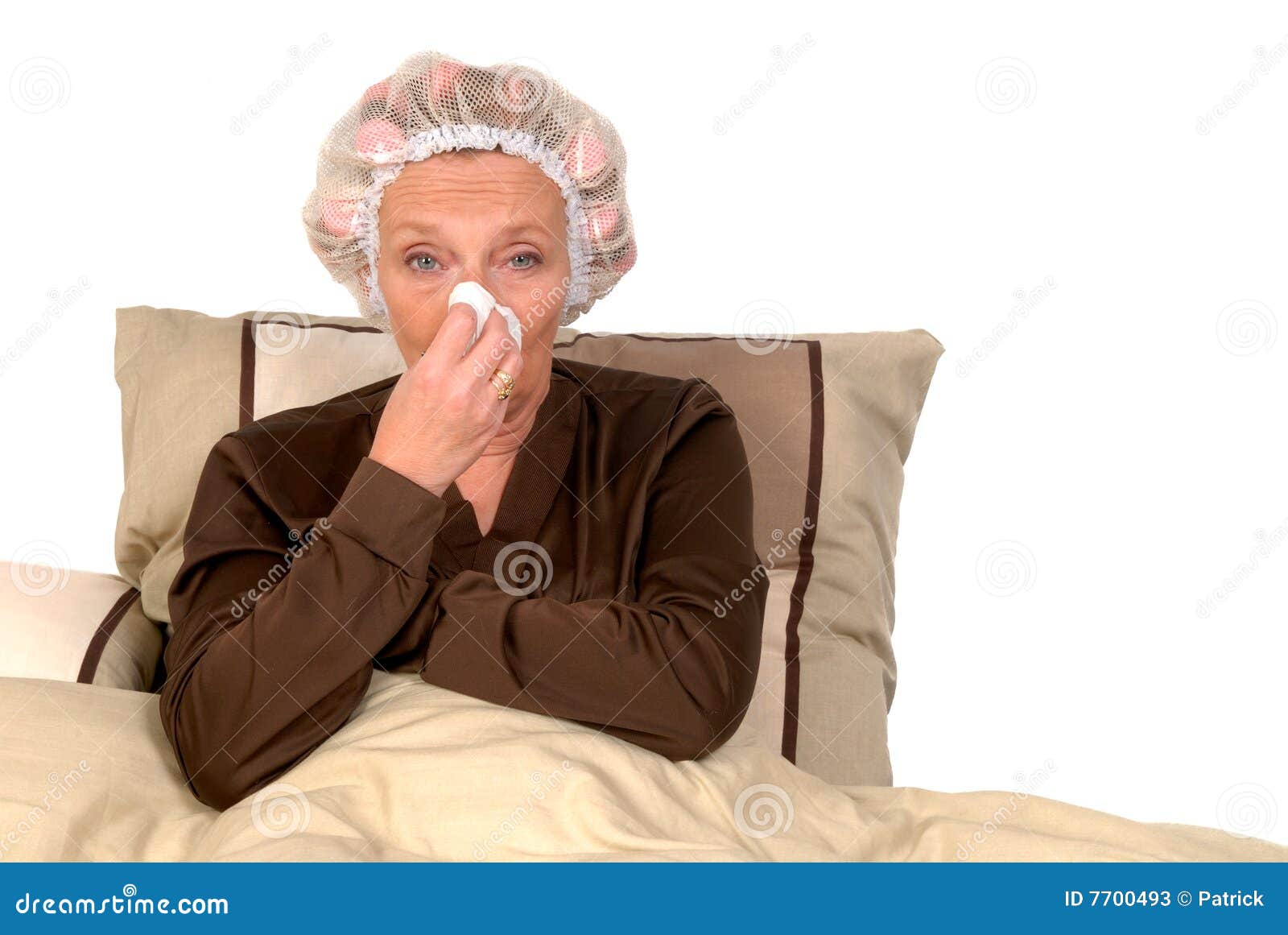 Mujer enferma en cama imagen de archivo. Imagen de cama - 7700493