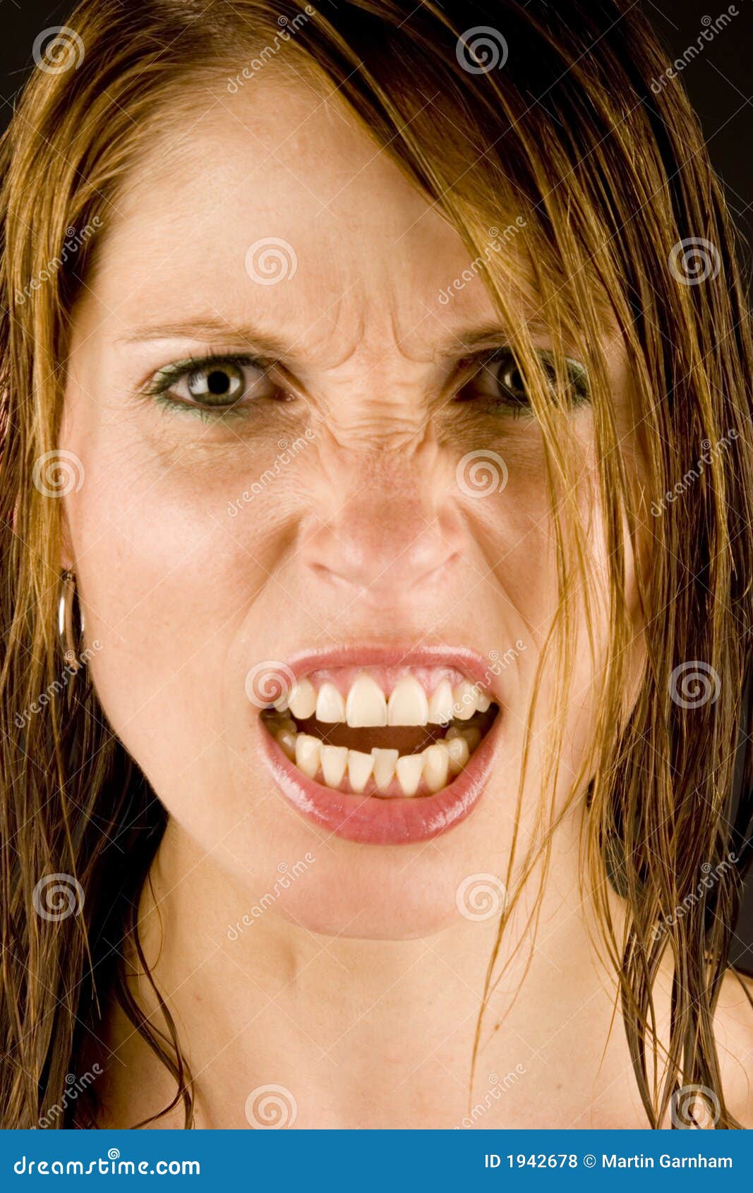 Mujer enojada foto de archivo. Imagen de muchachas, lindo - 1942678