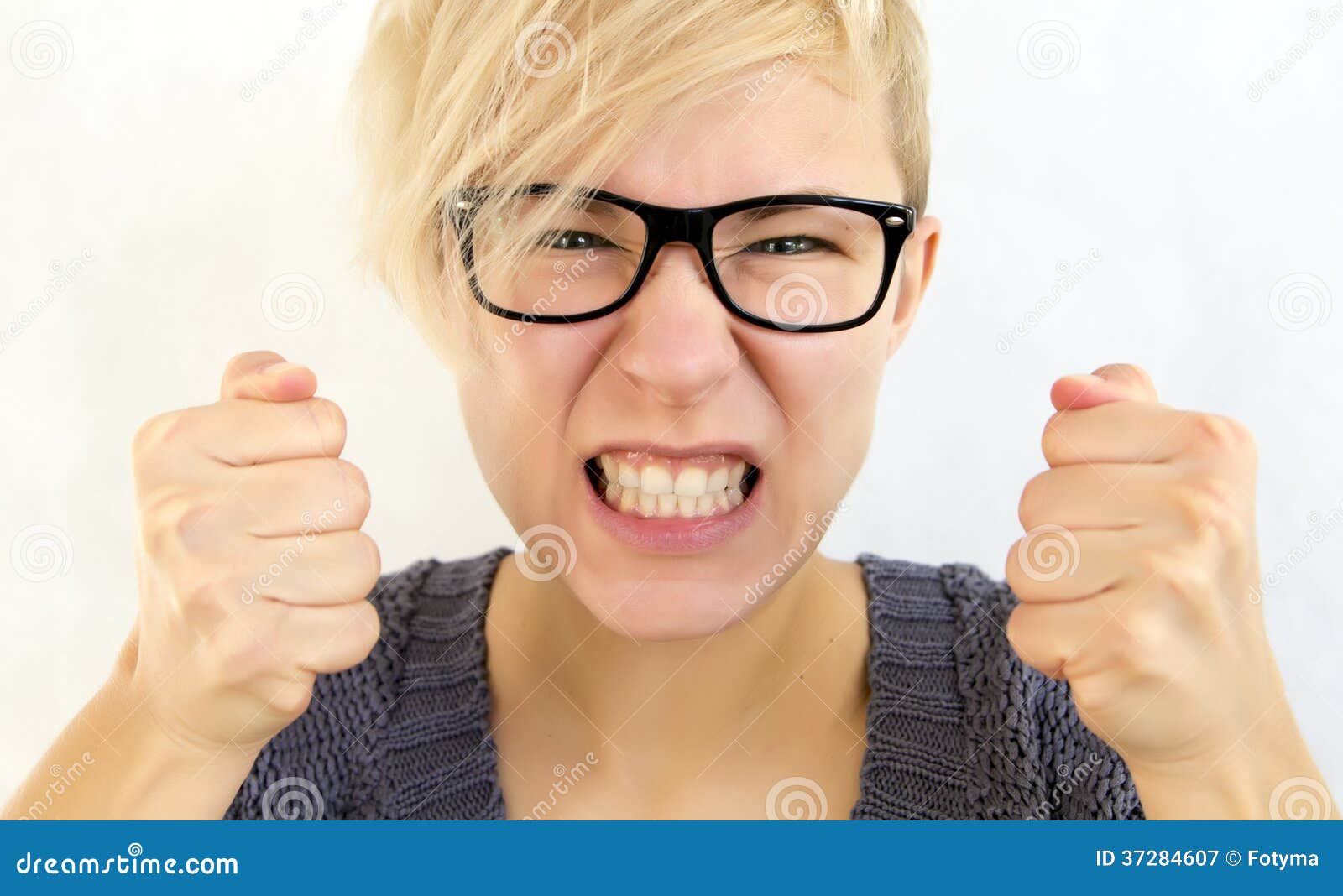 Mujer enojada imagen de archivo. Imagen de resentido - 37284607