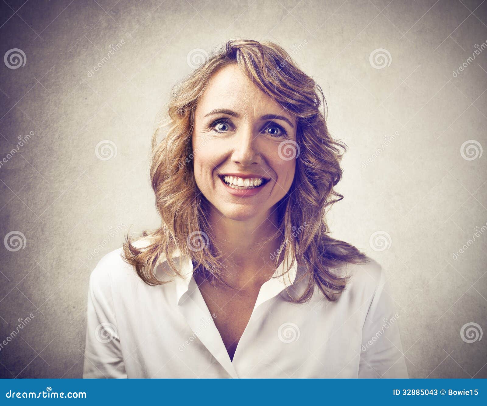 Mujer feliz imagen de archivo. Imagen de belleza, feliz - 32885043