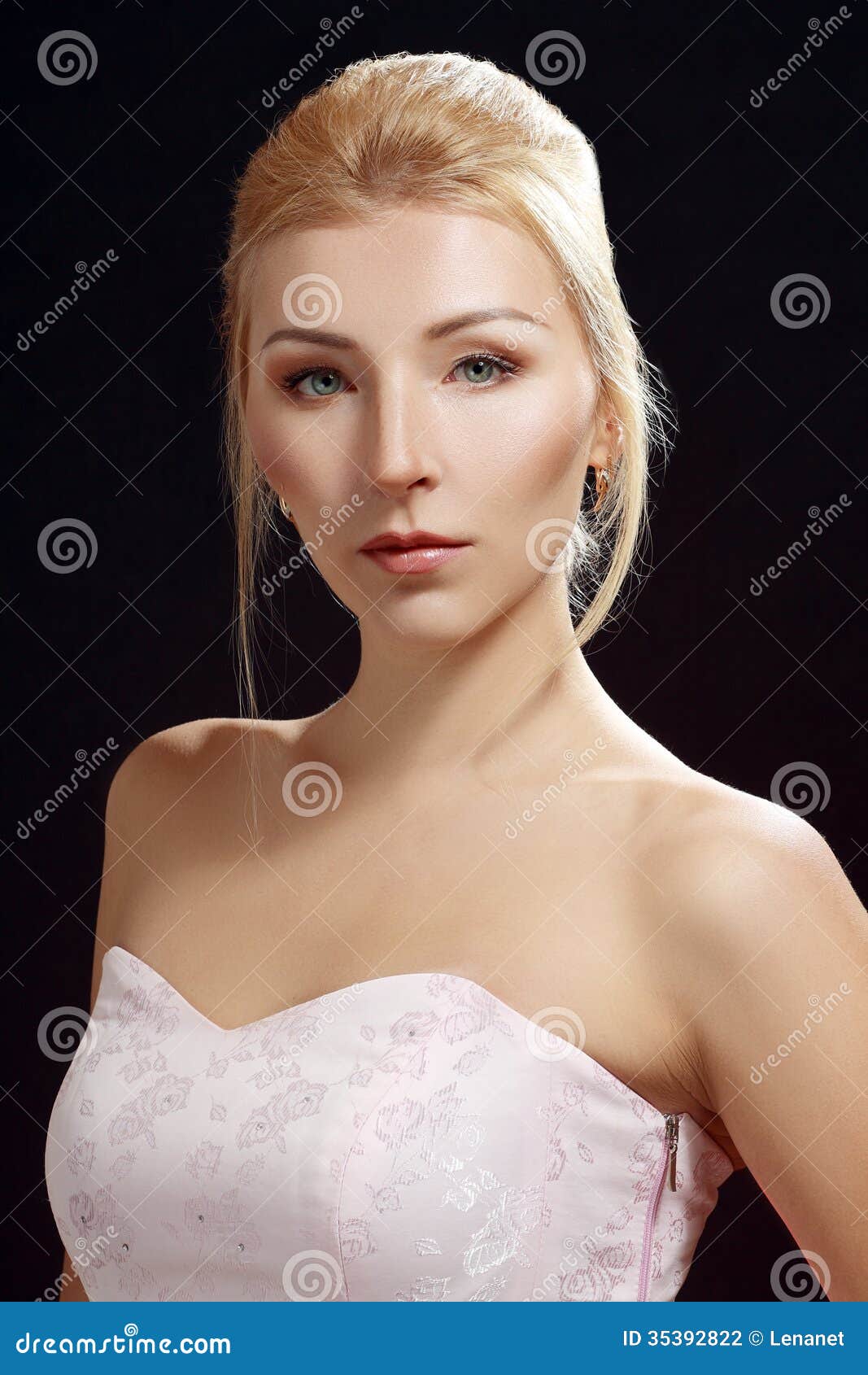 Mujer flaca foto de archivo. Imagen de sensual, retrato - 35392822