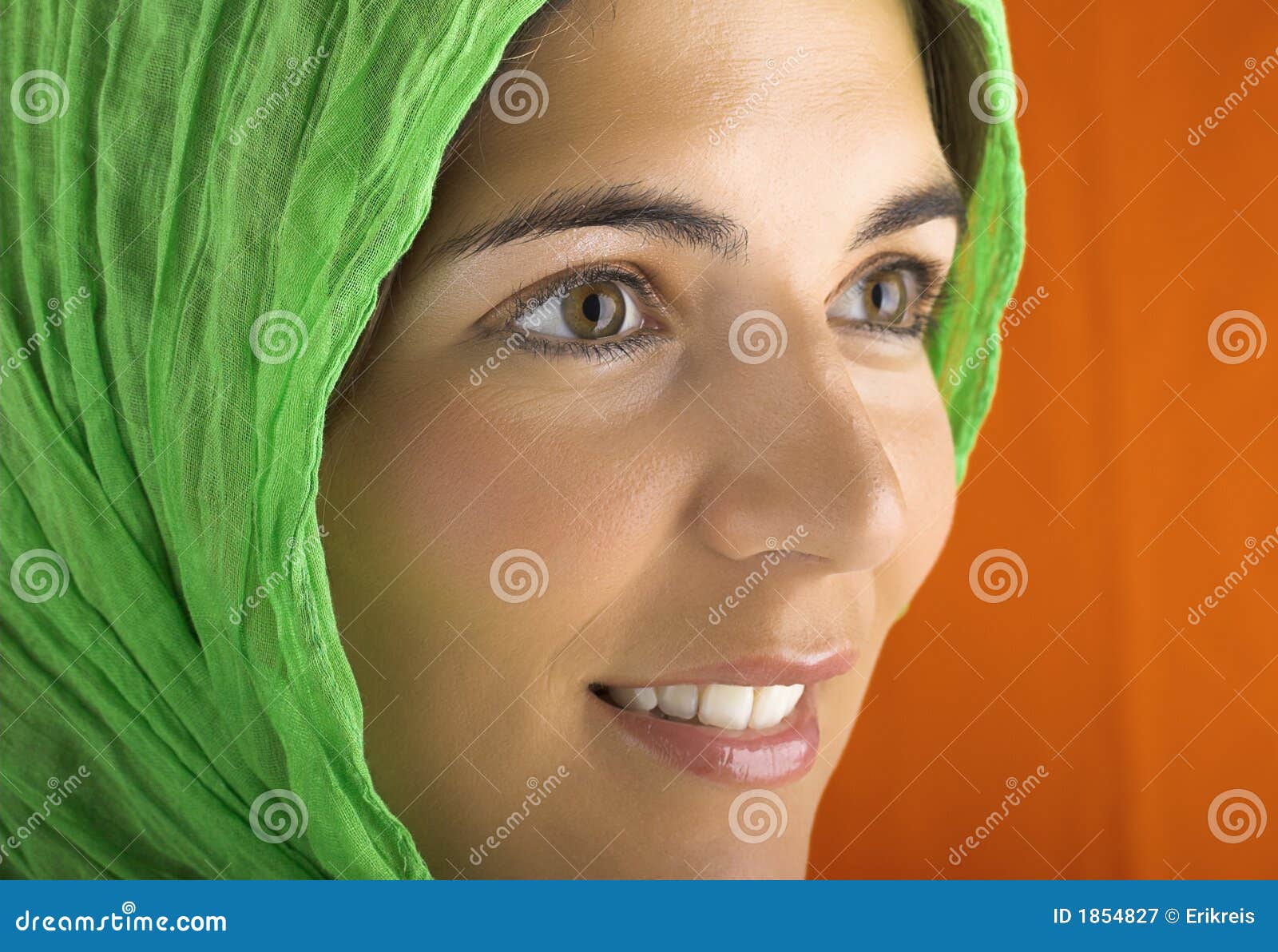 Mujer hermosa imagen de archivo. Imagen de travieso, colorido - 1854827