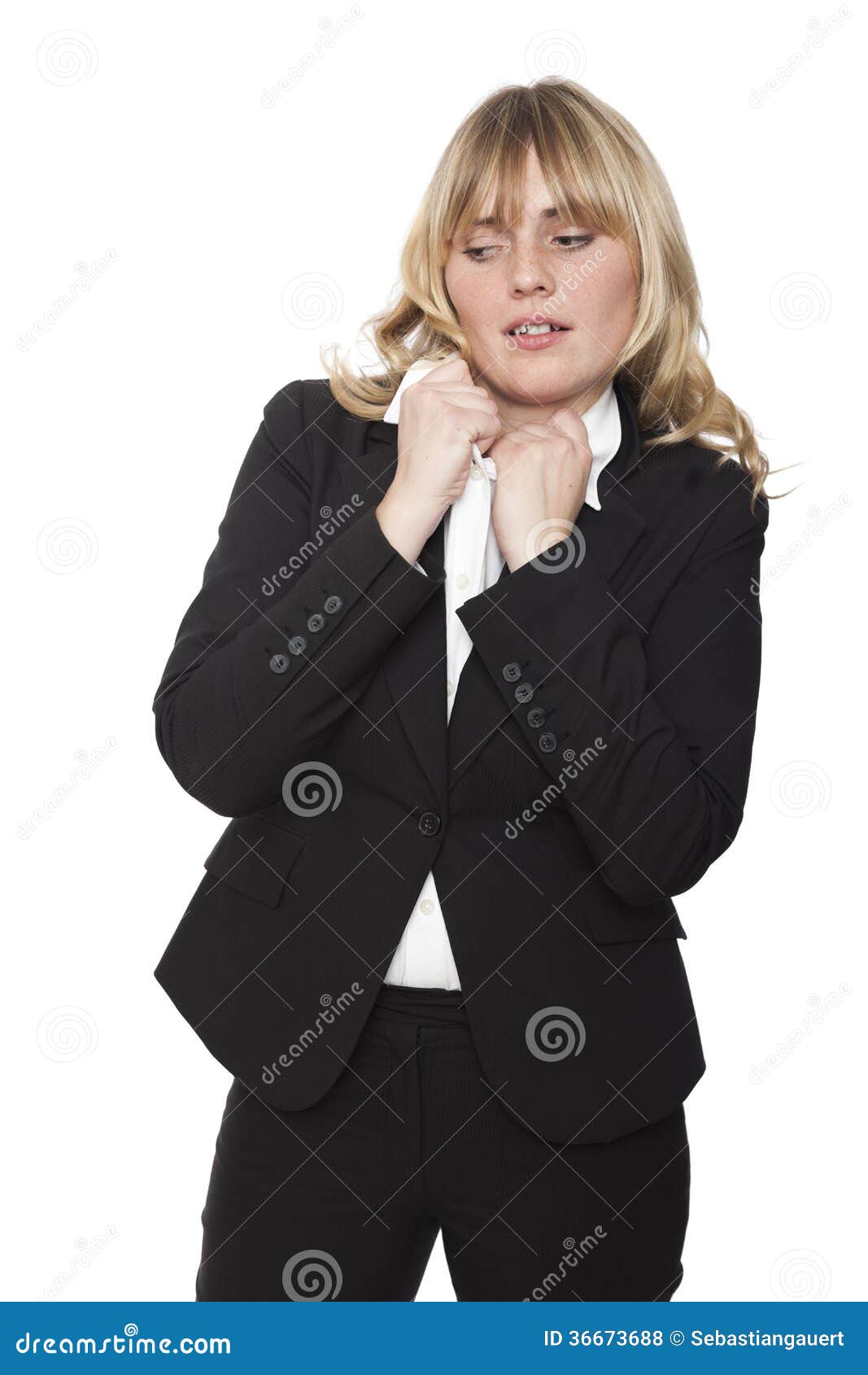 Mujer Incómoda Que Tira En Su Cuello Foto de archivo - Imagen de ...