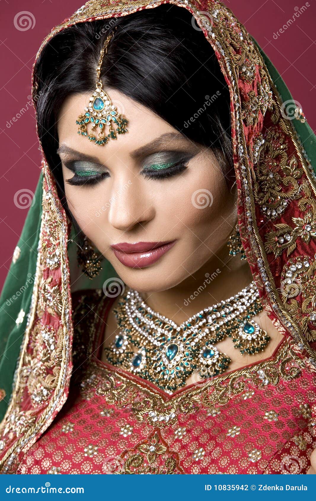 Mujer india foto de archivo. Imagen de oriental, medio - 10835942