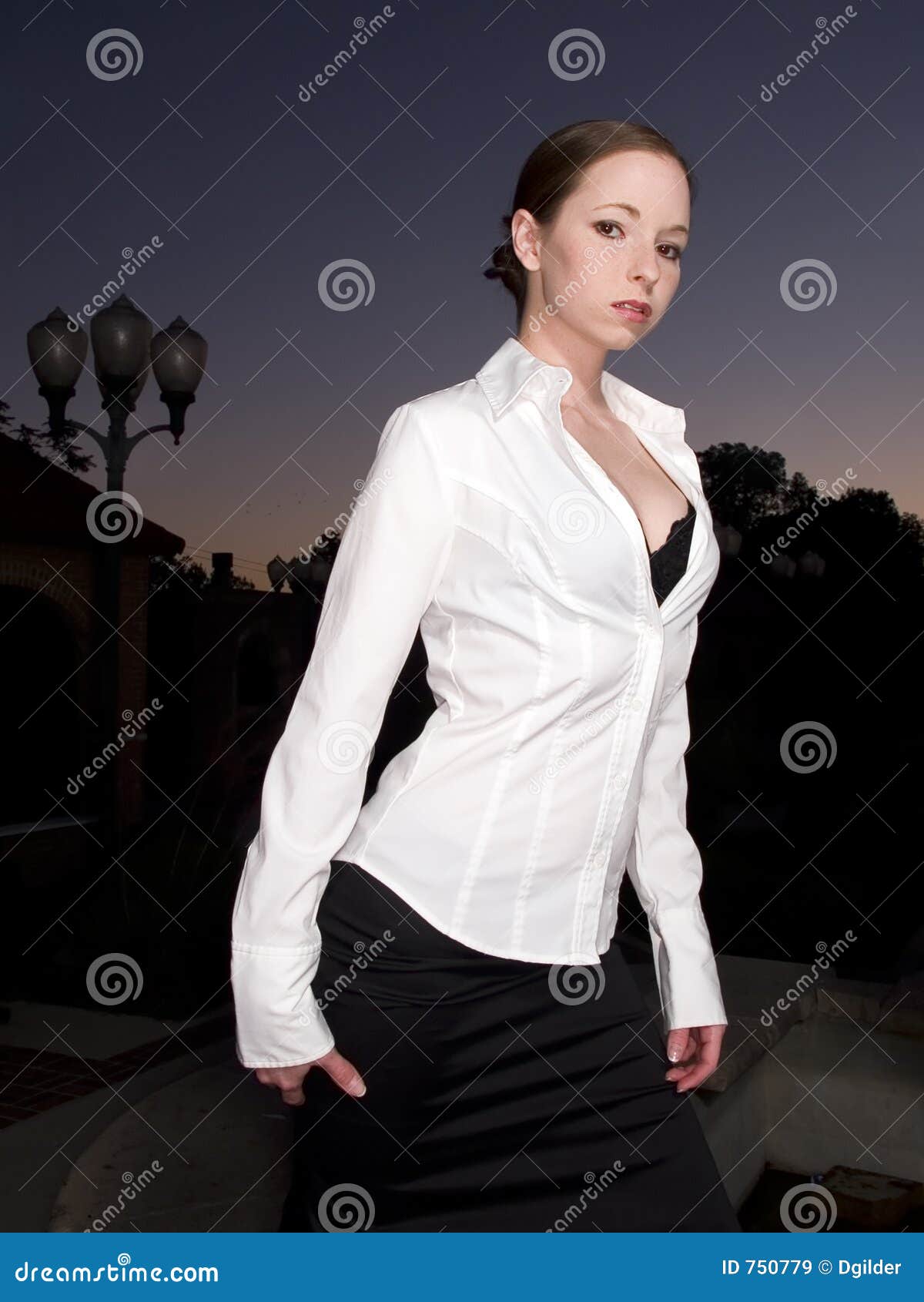 Mujer intensa imagen de archivo. Imagen de hembra, bochornoso - 750779