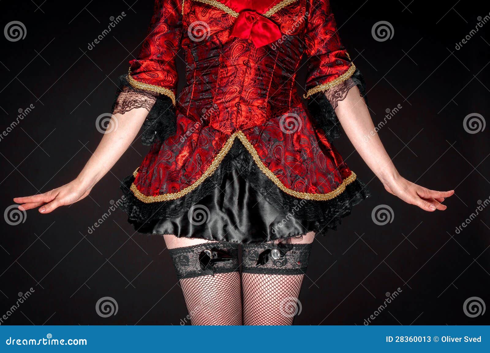 Mujer Joven En Traje Barroco Imagen de archivo - Imagen de delgado ...