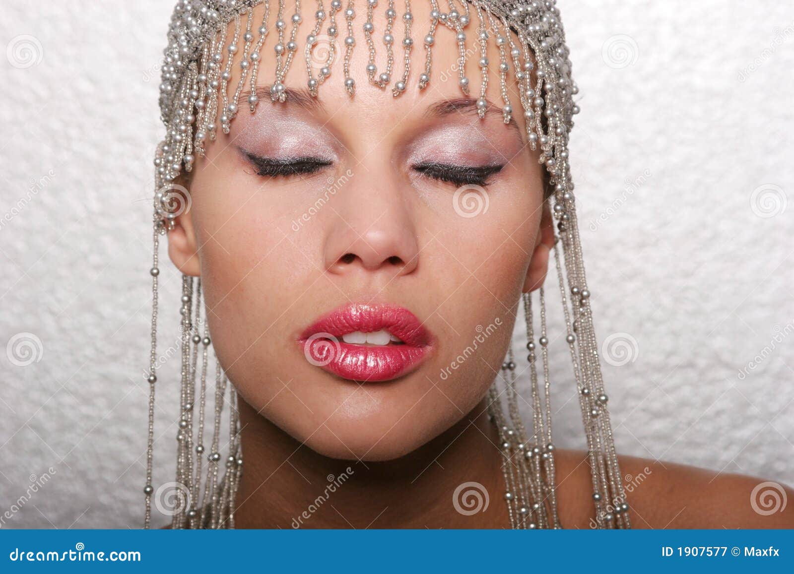 Mujer Multirracial Atractiva Imagen de archivo - Imagen de africano ...