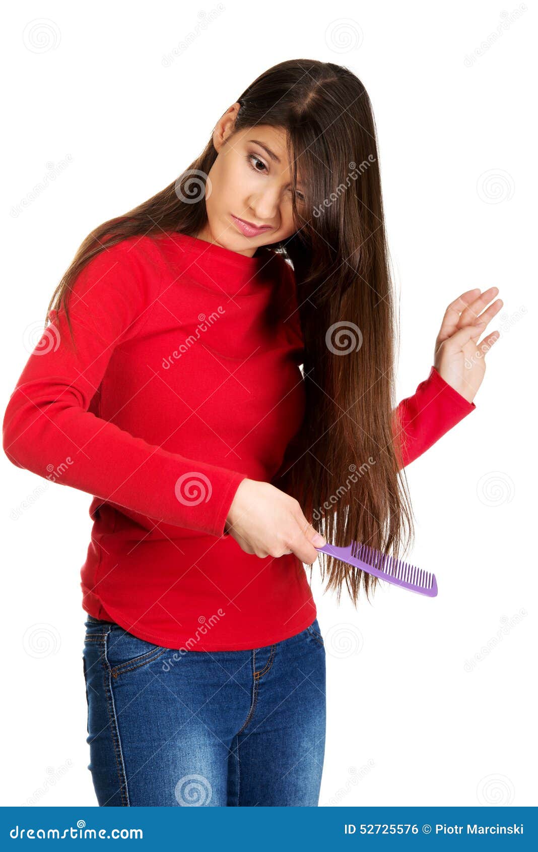 Mujer Que Se Peina El Pelo Enredado Foto de archivo - Imagen de gente ...