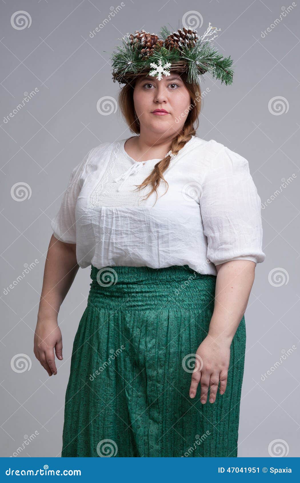 Mujer rusa imagen de archivo. Imagen de muchacha, invierno - 47041951