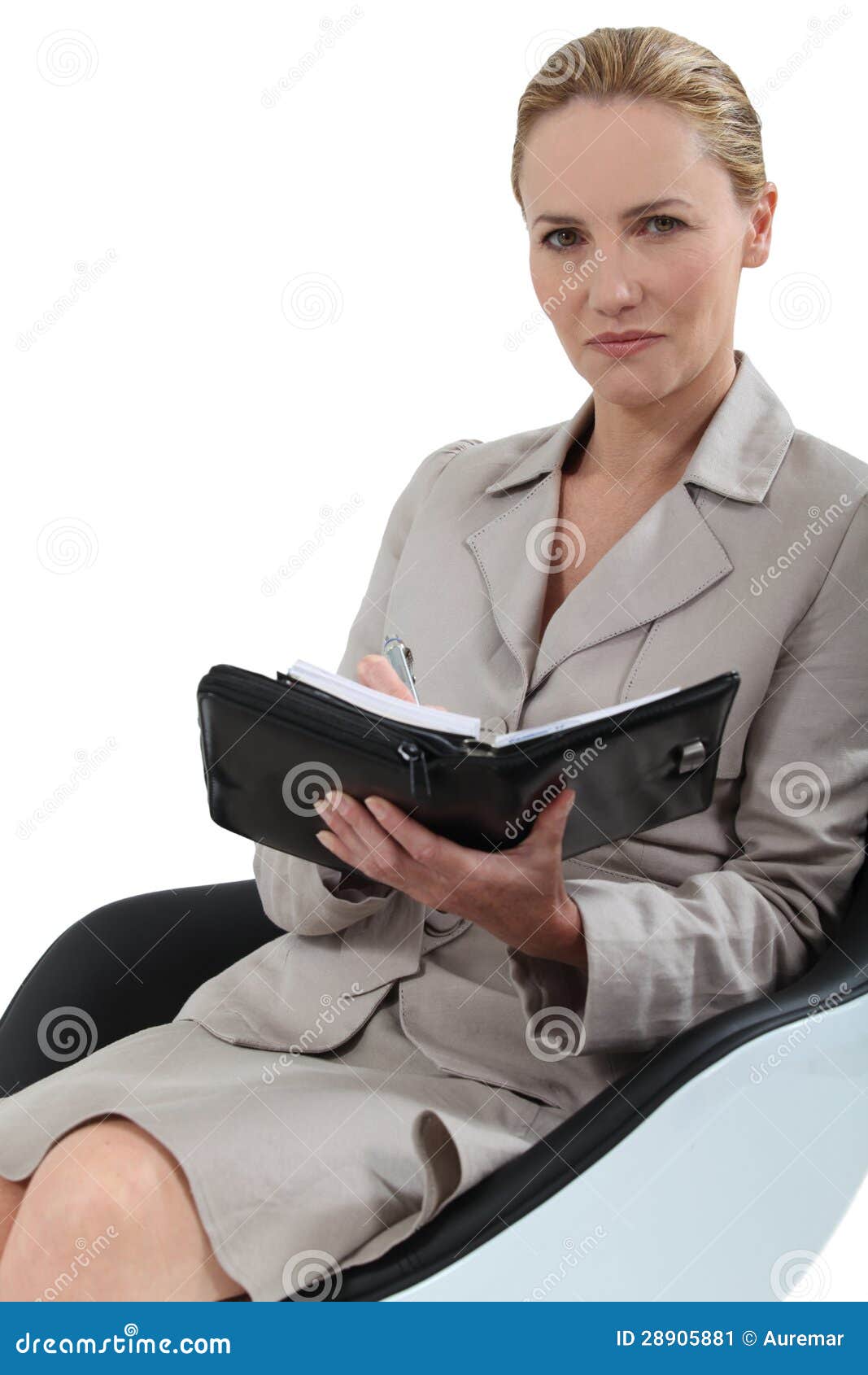 Mujer Sentada Tomando Notas Imagen de archivo - Imagen de retrato ...