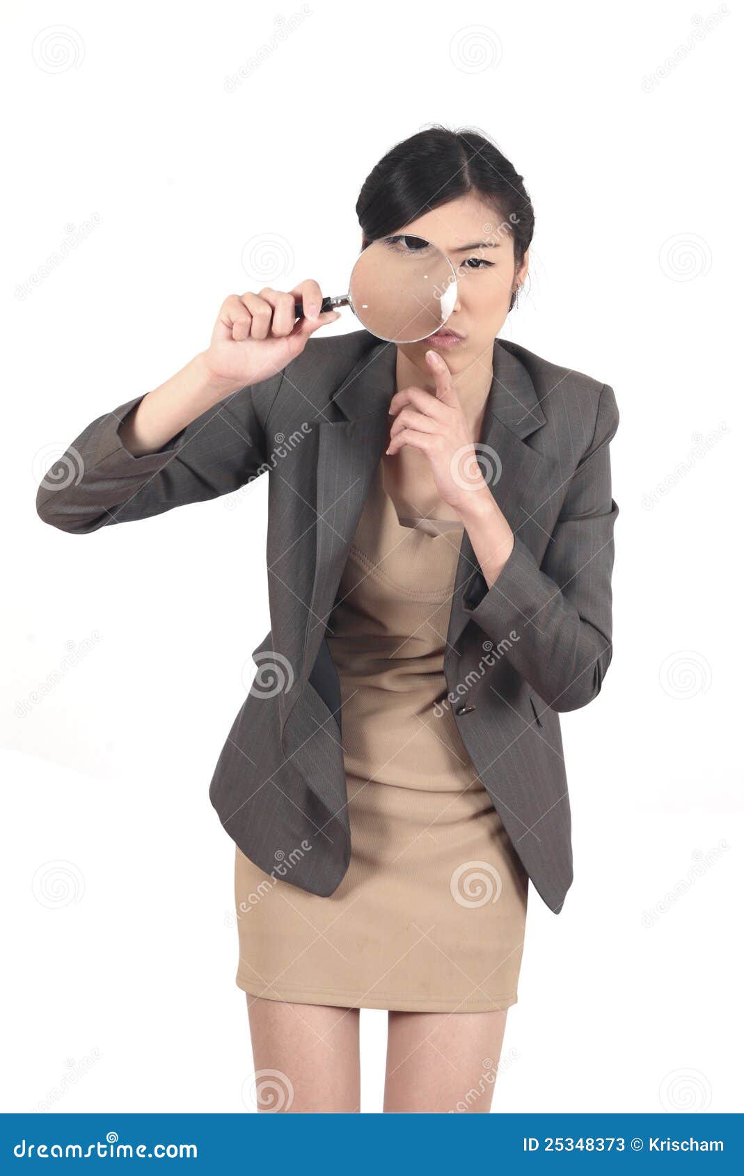 Mujer y el magnificar imagen de archivo. Imagen de concepto - 25348373