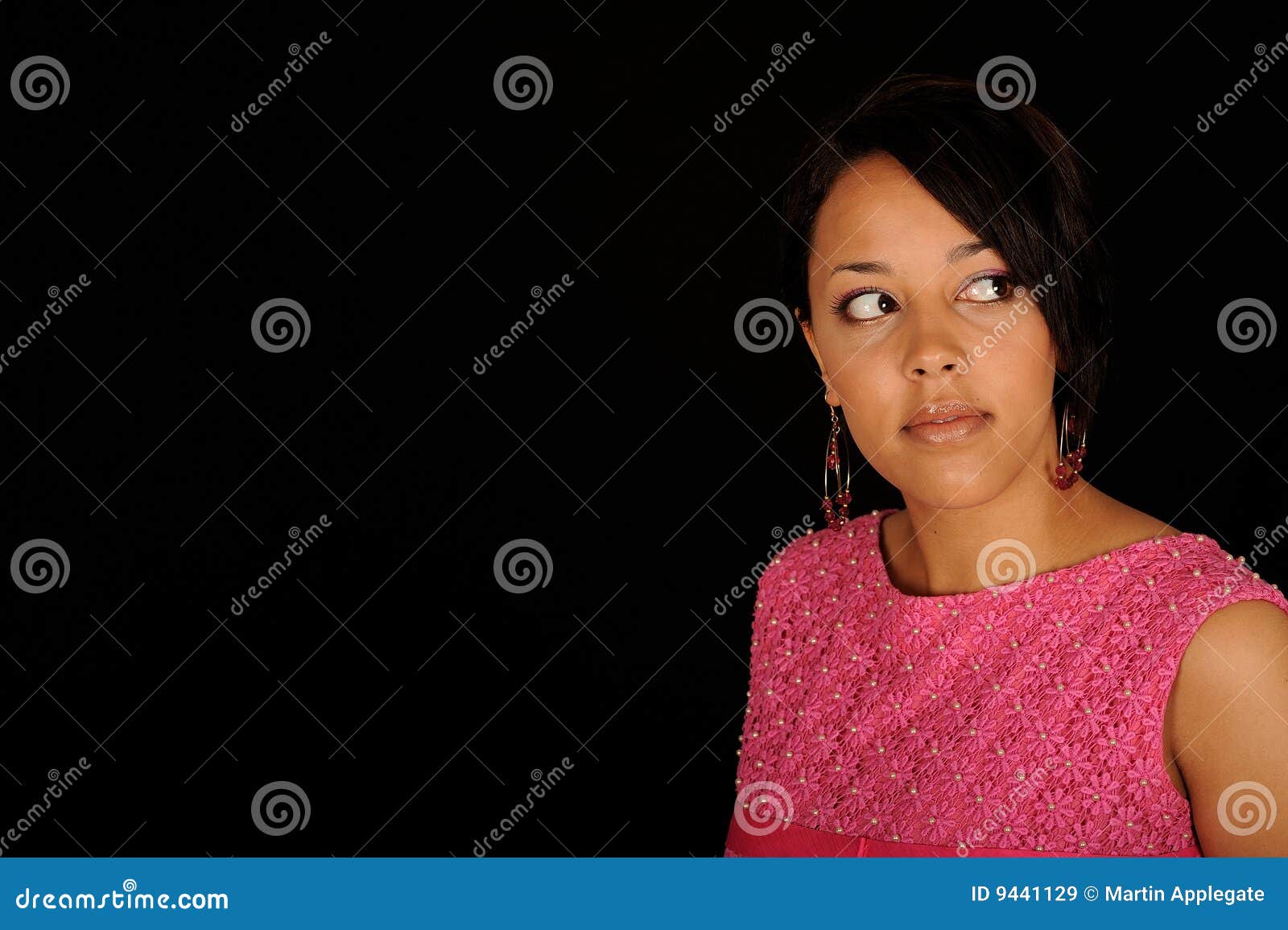 Mulher cautelosa imagem de stock. Imagem de olhar, atrativo - 9441129