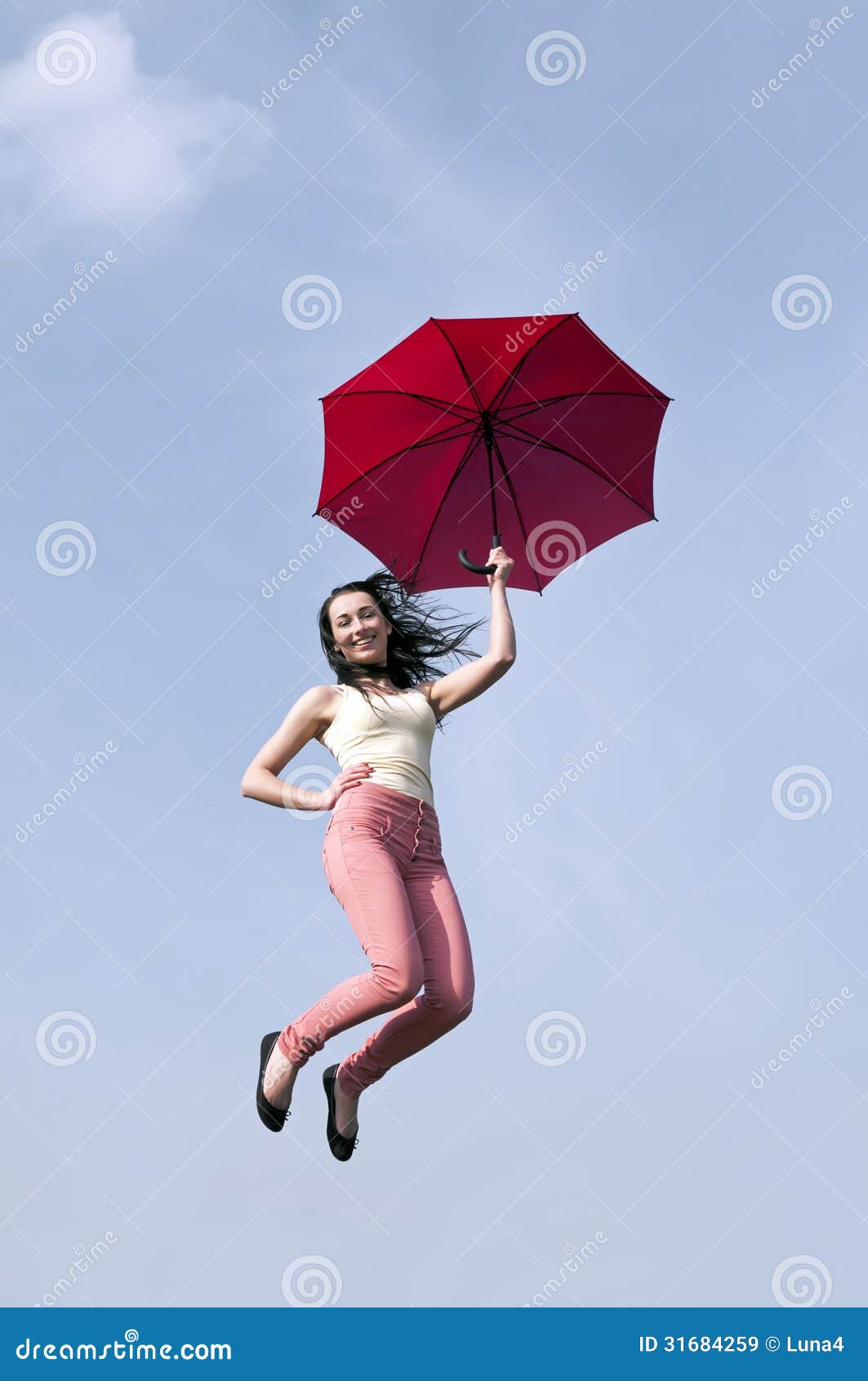 Mulher Com Salto Vermelho Do Guarda-chuva Imagem de Stock - Imagem de ...
