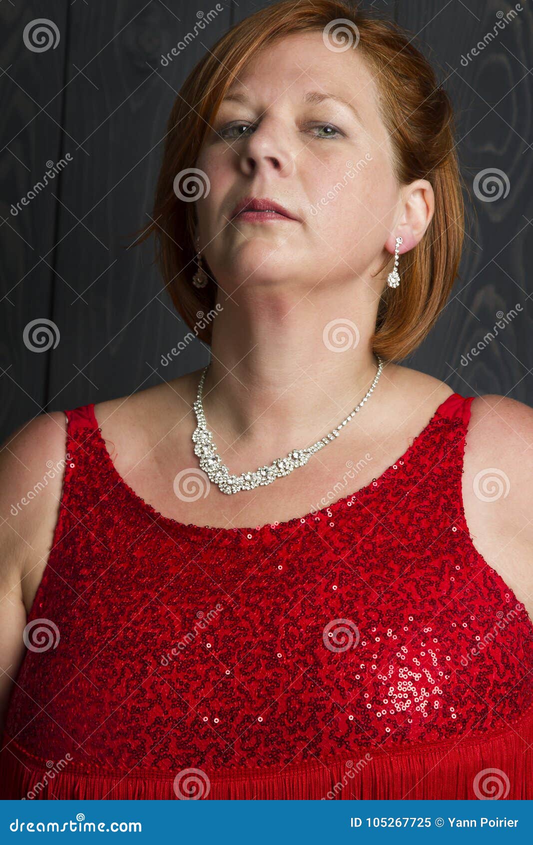 Mulher Do Snobe Dos Anos De Idade Quarenta Imagem de Stock - Imagem de ...