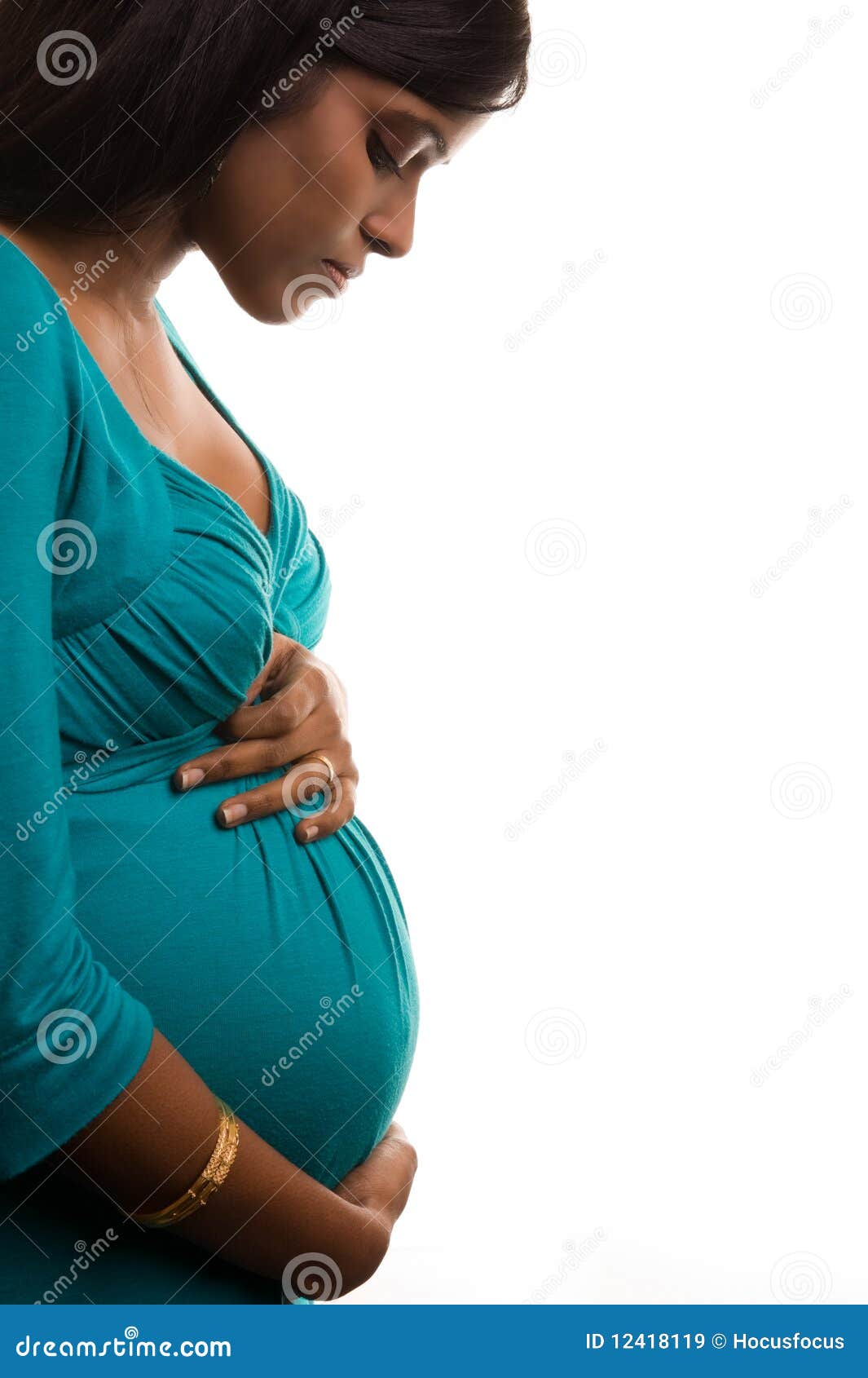 Mulher gravida 7 meses imagem de stock. Imagem de gravidez - 12418119