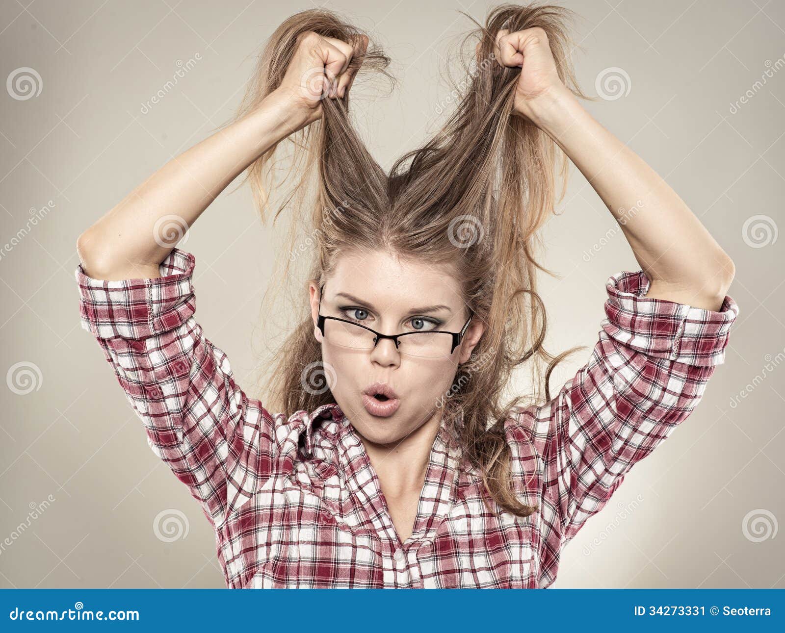 Mulher louca imagem de stock. Imagem de modelo, preocupado - 34273331