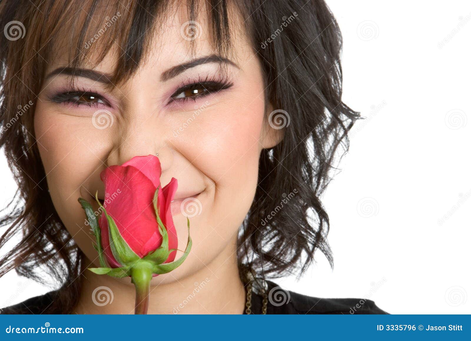Mulher que cheira Rosa foto de stock. Imagem de vermelho - 3335796