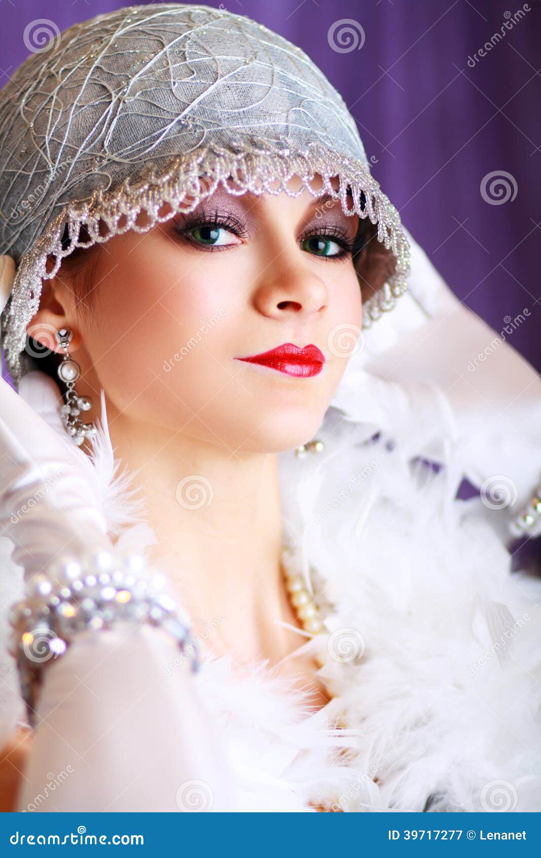 Mulher Retro Do Estilo Do Flapper Imagem de Stock - Imagem de projeto ...