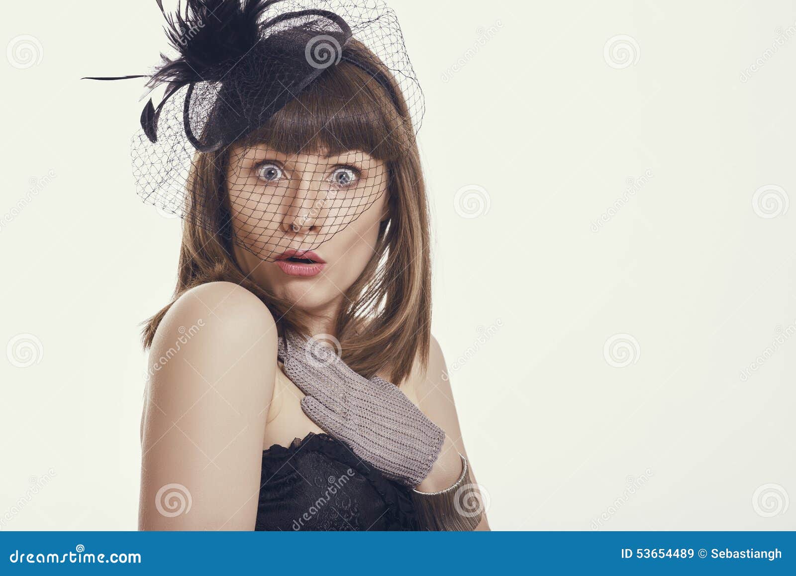 Mulher Startled imagem de stock. Imagem de moda, olhos - 53654489