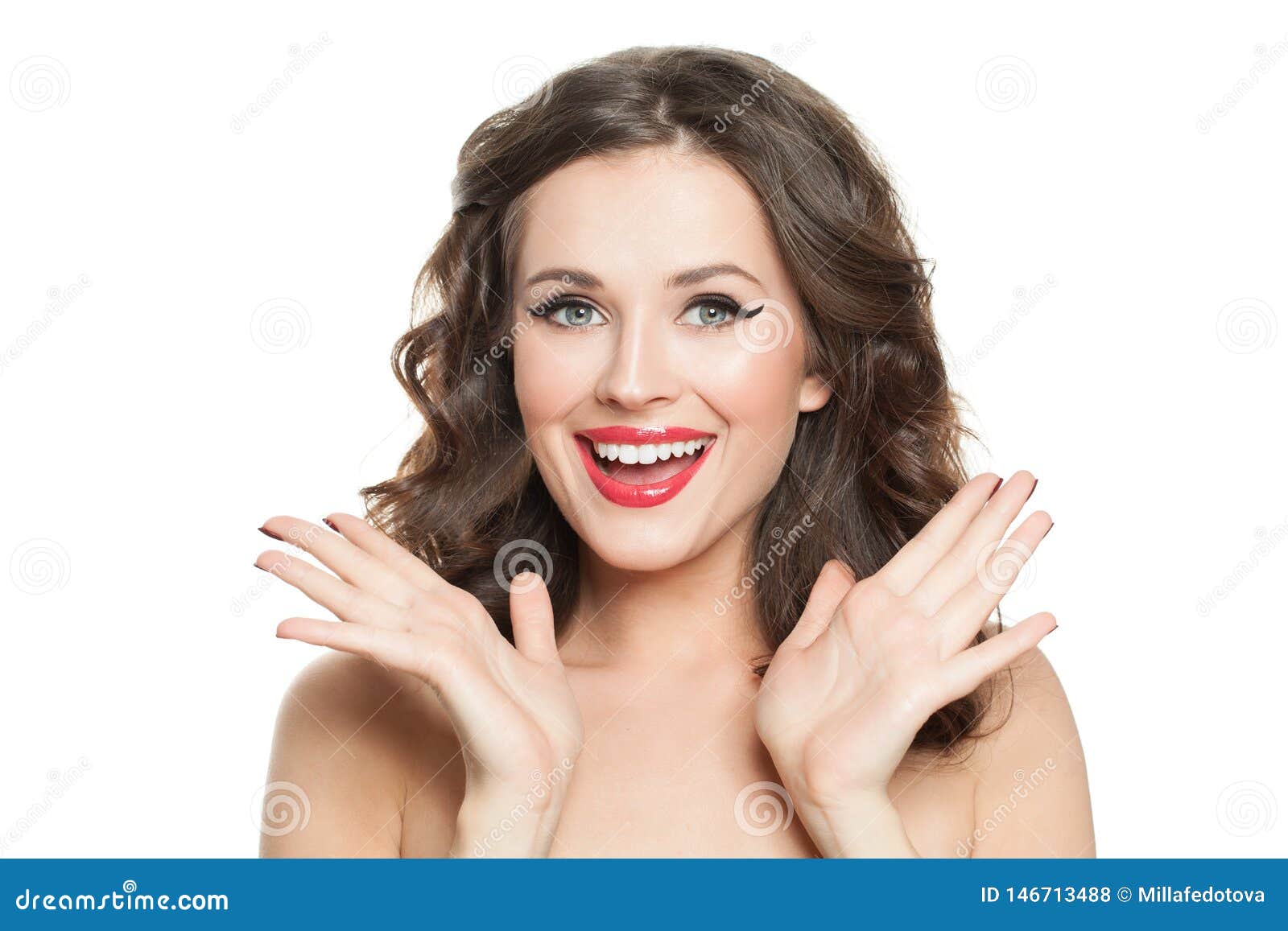 Mulher Surpreendida Bonita Isolada No Branco Menina De Riso Feliz, Cara ... Mulher Surpreendida Bonita Isolada No Branco Menina De Riso Feliz, Cara ...