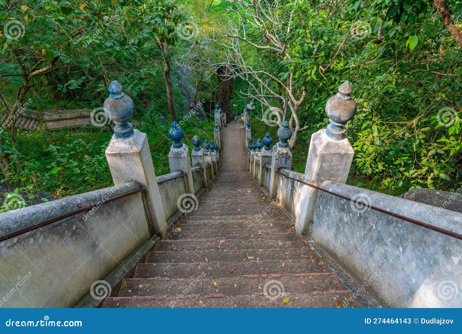 Mulkirigala Rock Temples at Sri Lanka Stock Image - Image of buddhism ...