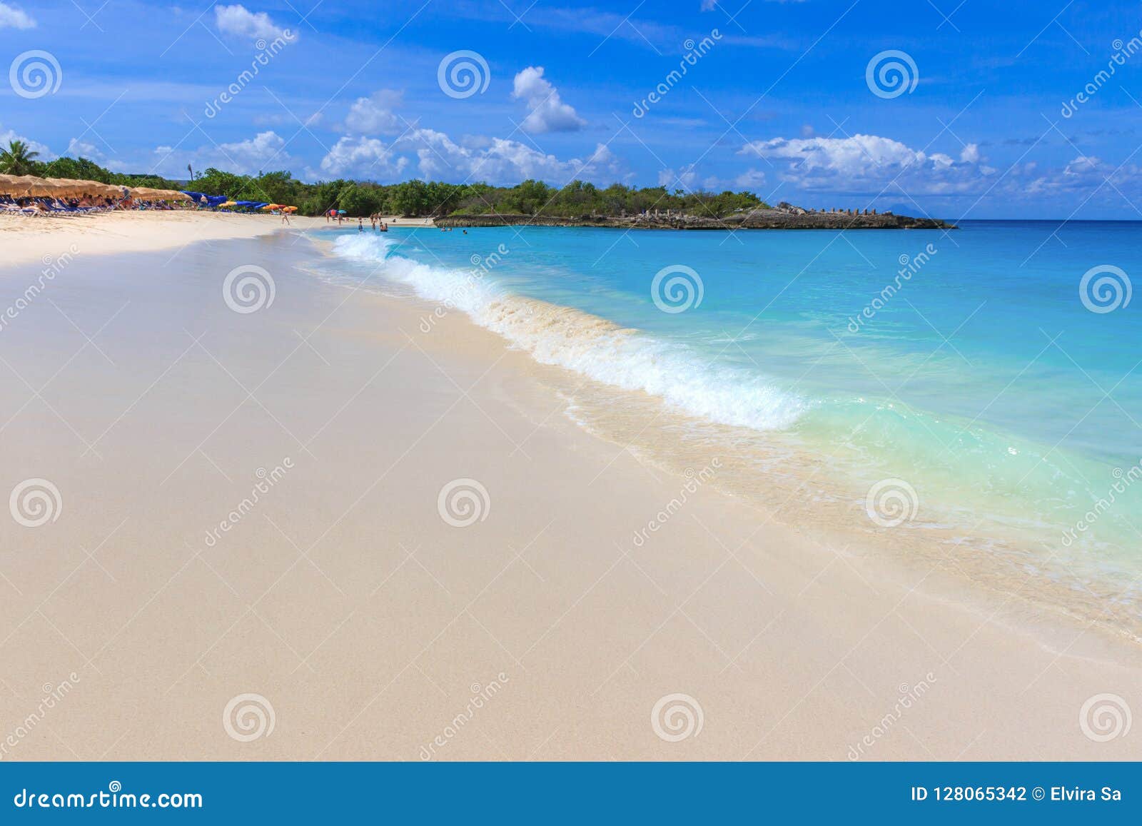 Mullet Bay Beach in St. Maarten Editorial Photography - Image of beach ...