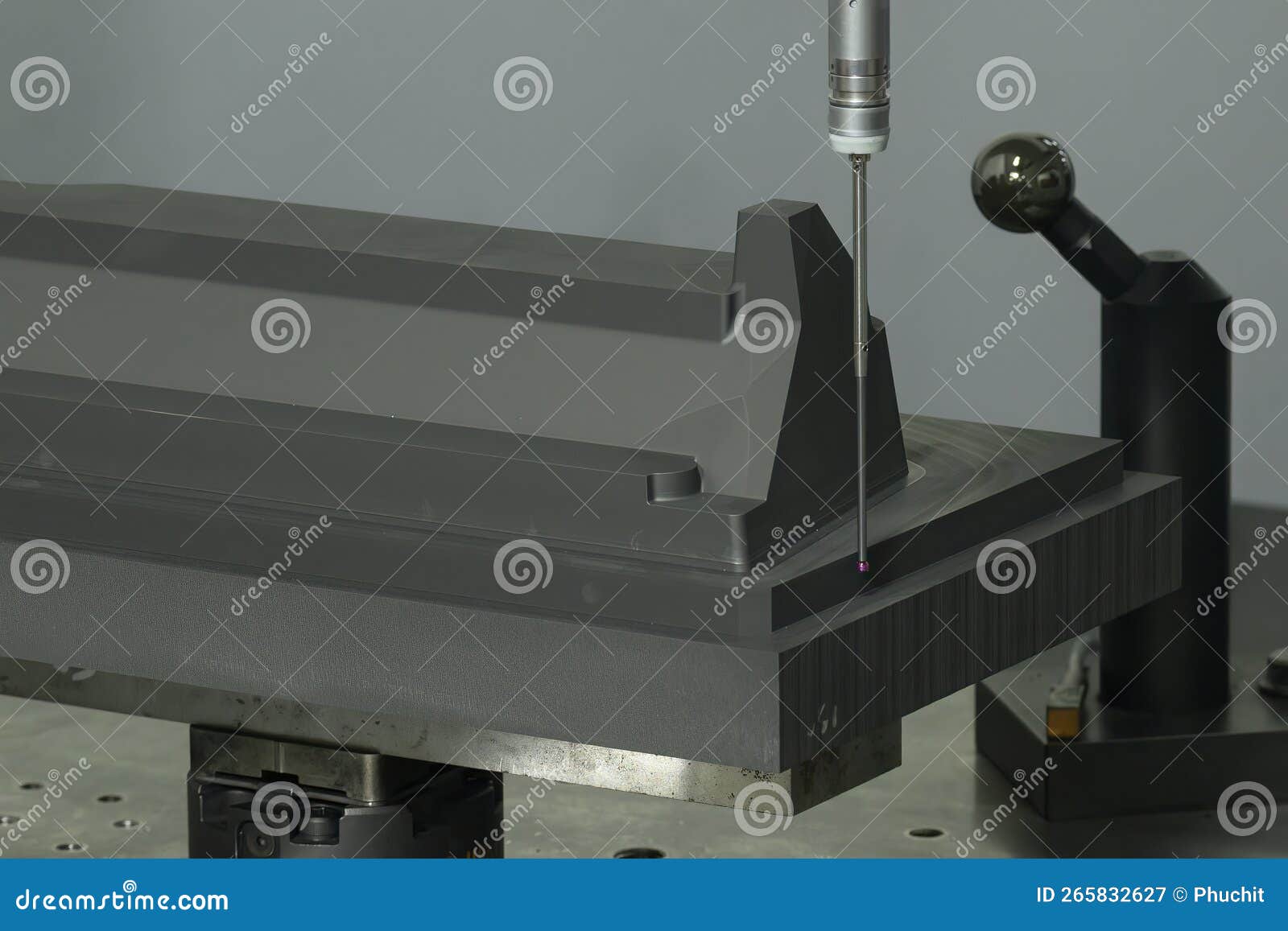 The Multi-axis CMM Machine Measuring the Graphite Electrode Parts Stock ...