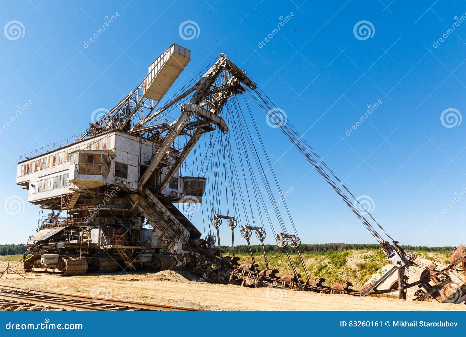 Multi Bucket Excavator, Giant Stacker, Absetzer In Career Royalty-Free ...