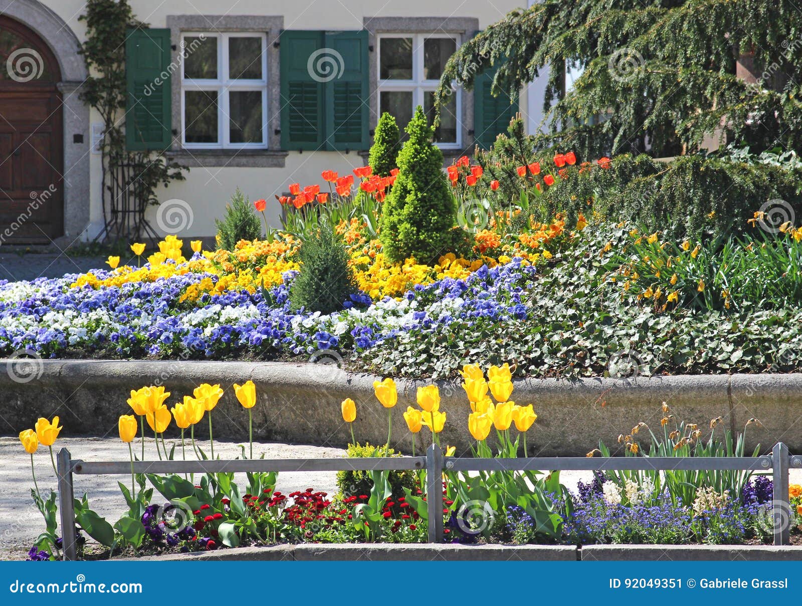 86,461 Spring Flowers House Stock Photos - Free & Royalty-Free Stock ...