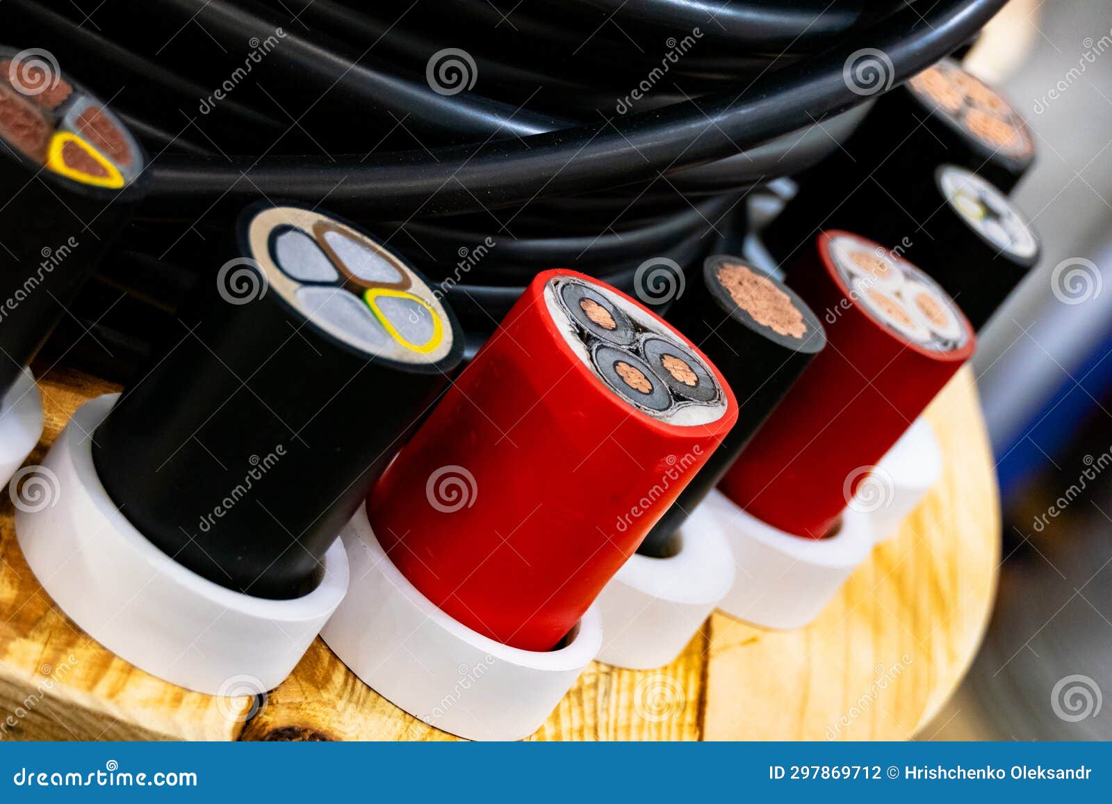 Thick Multicore Electric Cable For Transmission Of Mains Voltage ...