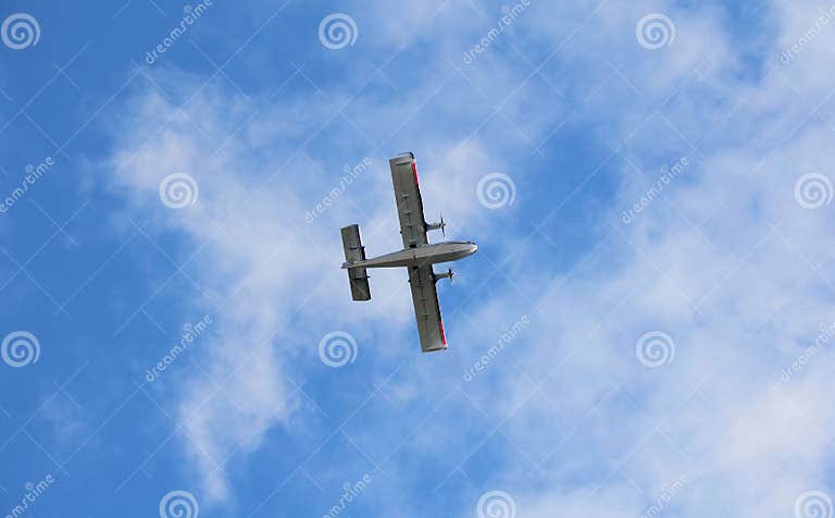 Multi-Engine Propeller Plane Stock Photo - Image of traditional, cargo ...