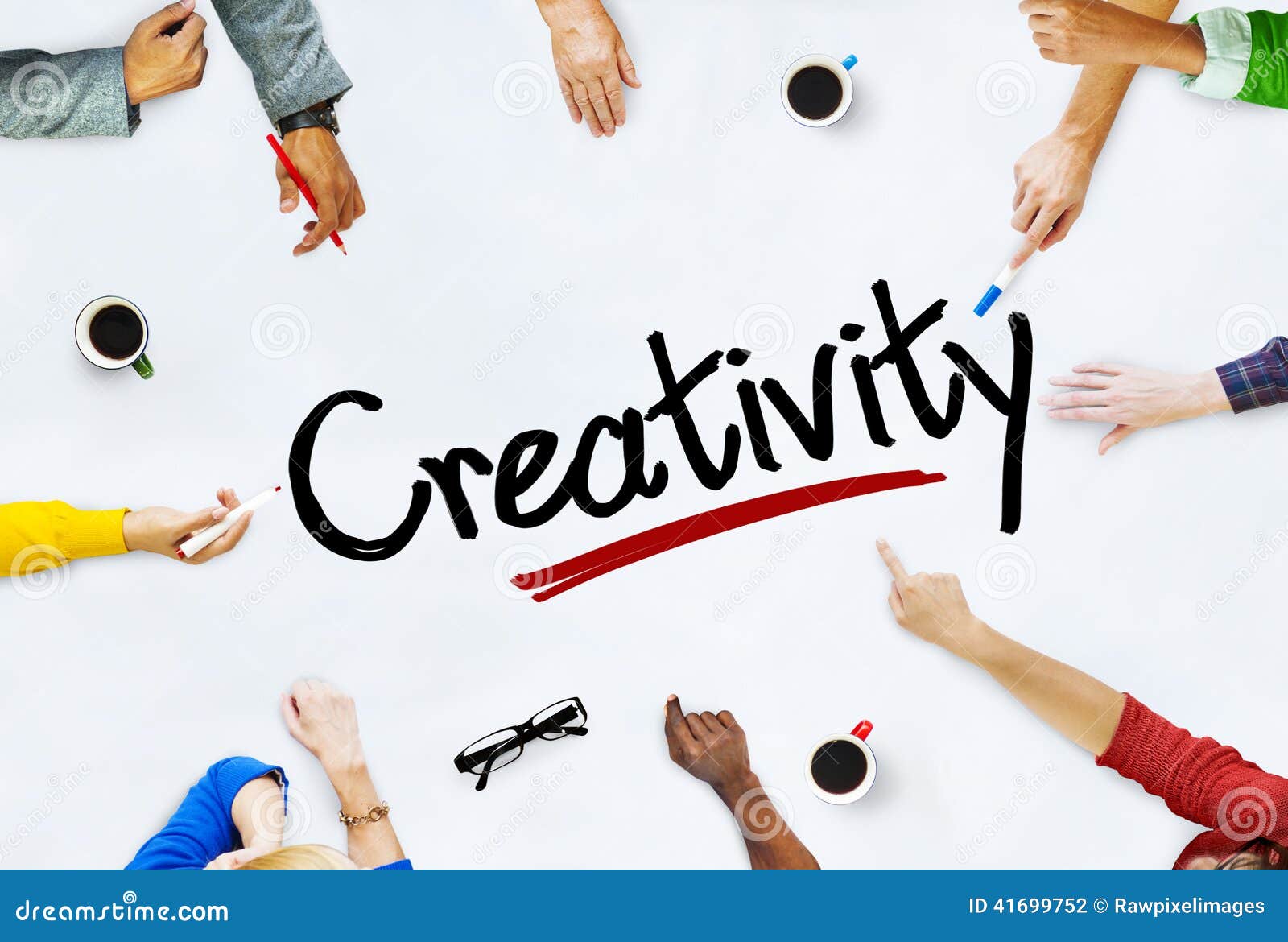 Creativity Concepts With Group Of Lightbulb And Notepad On Pastel Color ...