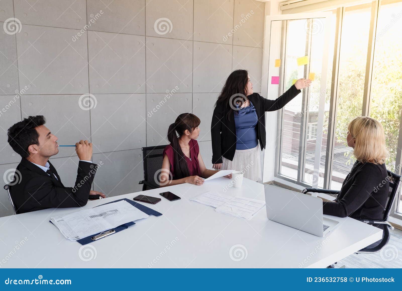 Multi-ethnic Seminar Training Group Meeting and Business People ...