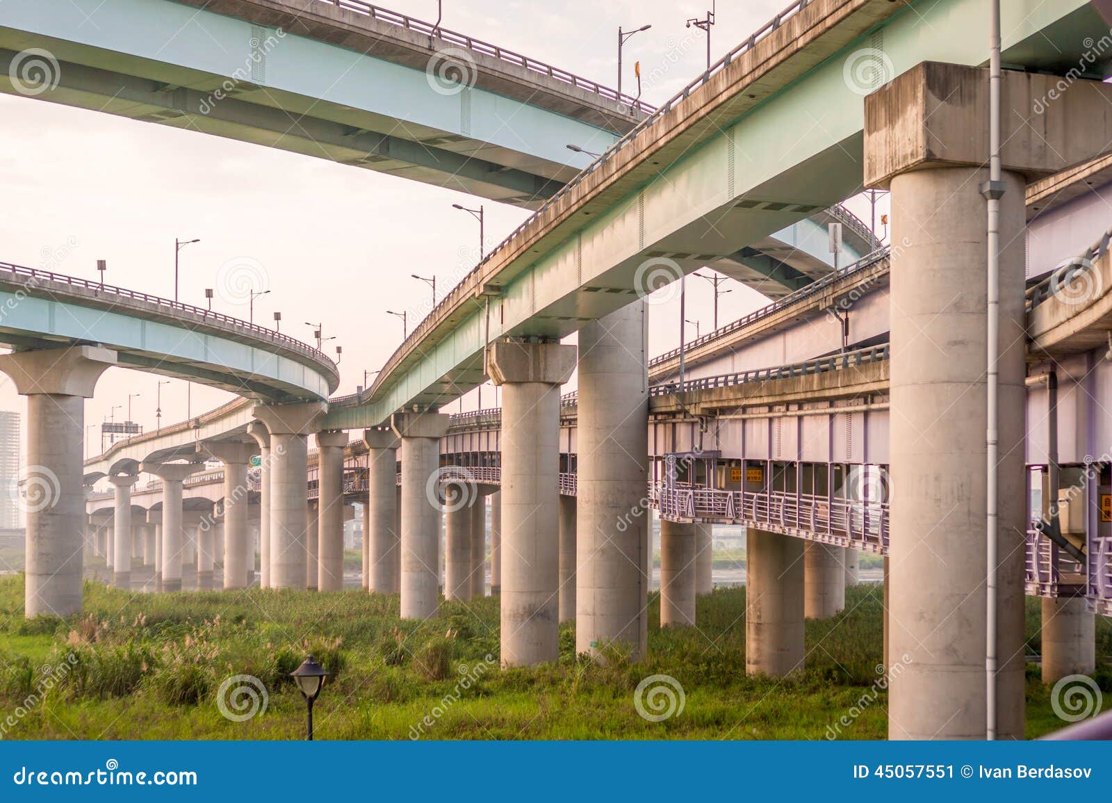 Multi-layered flyovers stock image. Image of america - 45057551