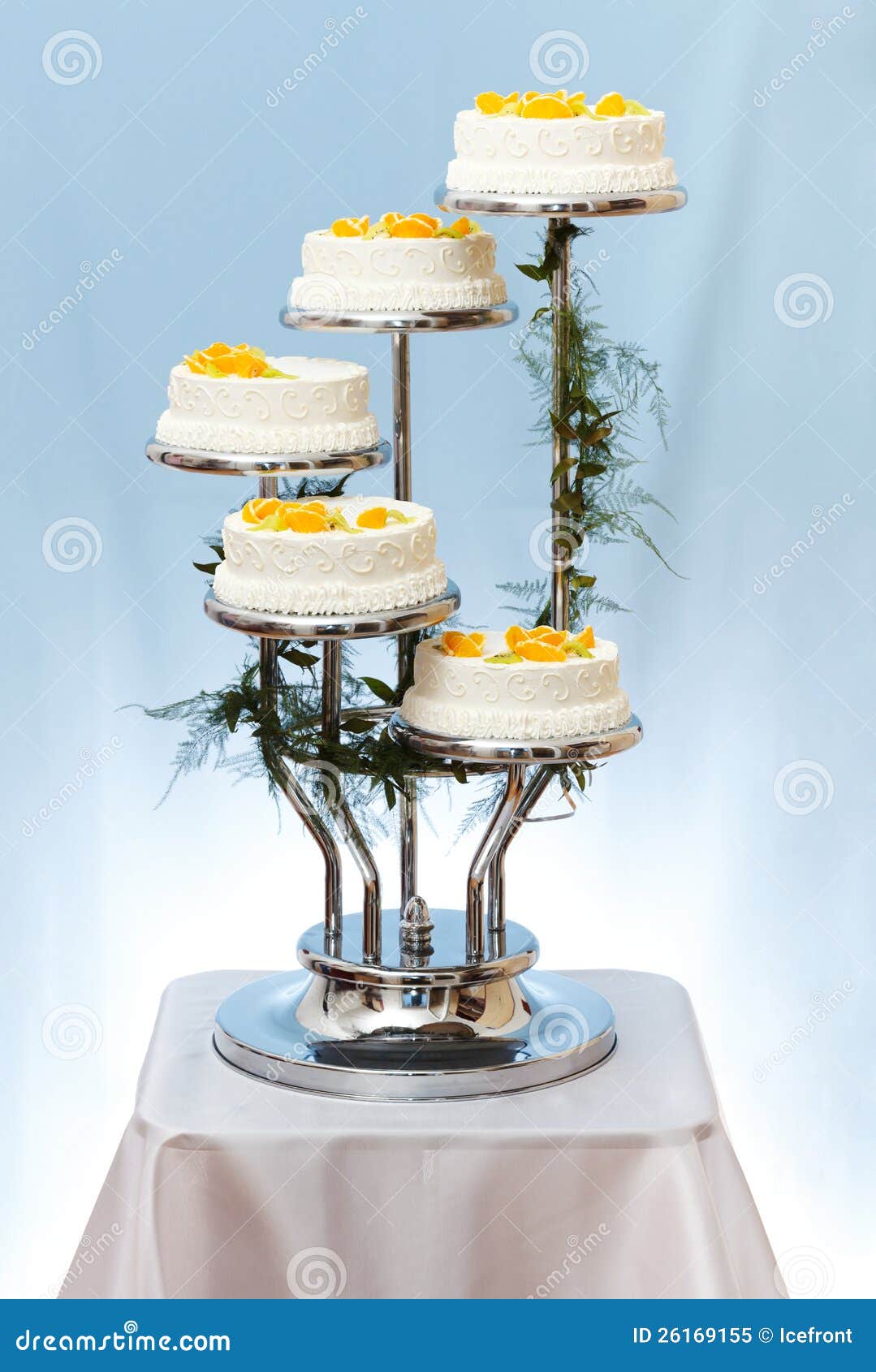Multi-storey wedding cake stock image. Image of decorated - 26169155