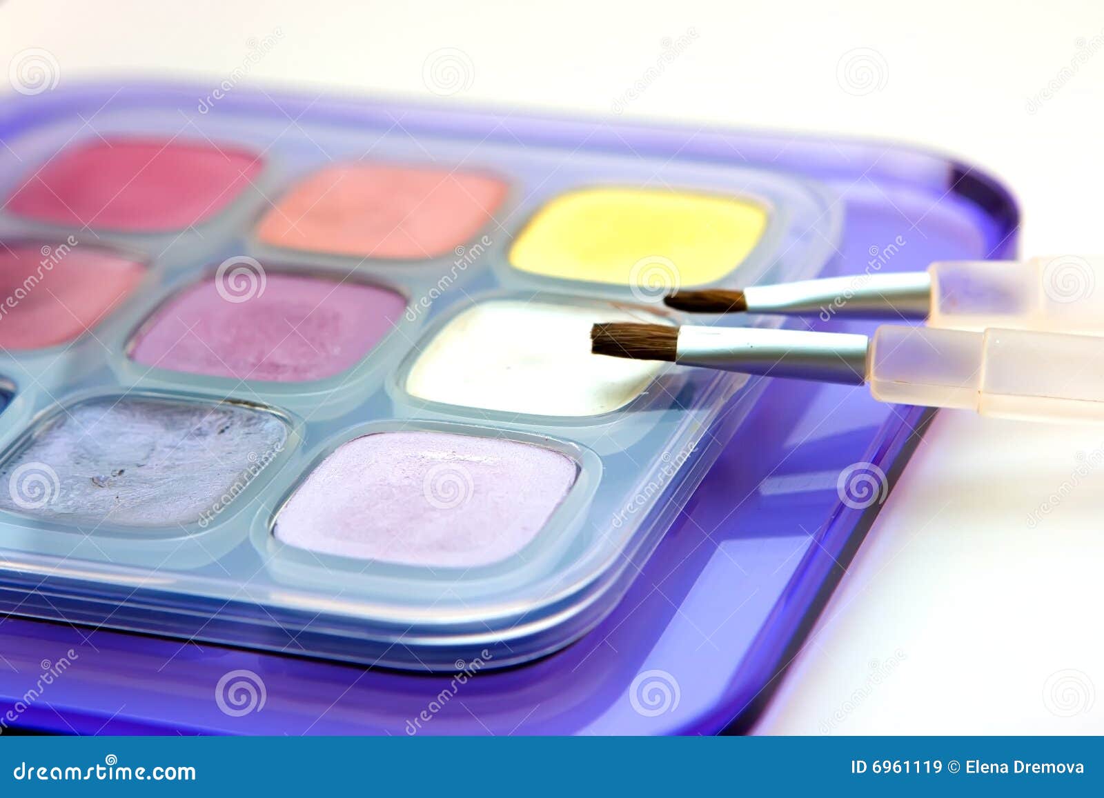 Multicolor eye shadows stock image. Image of treatment - 6961119