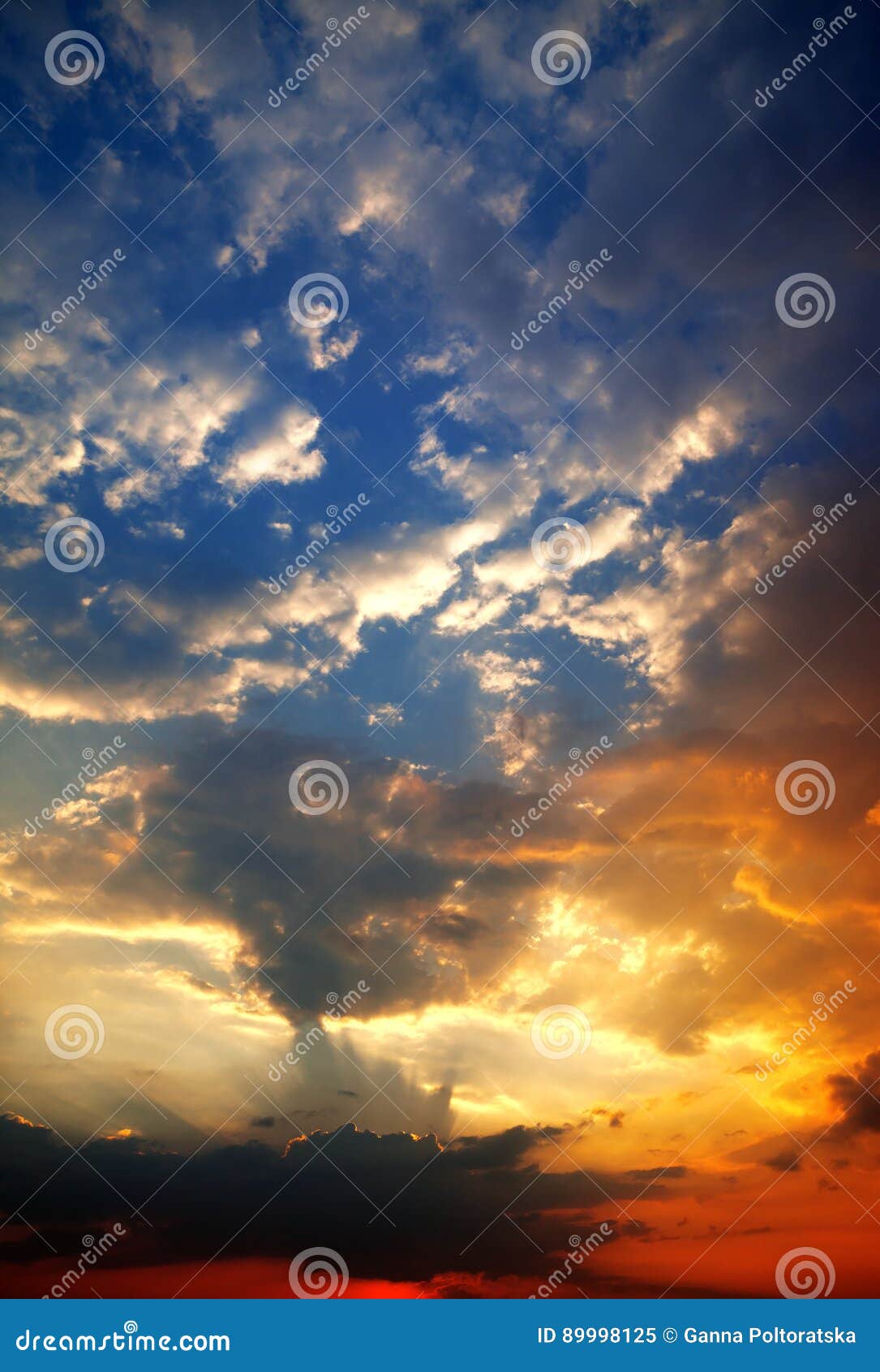 Multicolor Sunset Sky with Clouds and Sun Rays Stock Image - Image of ...