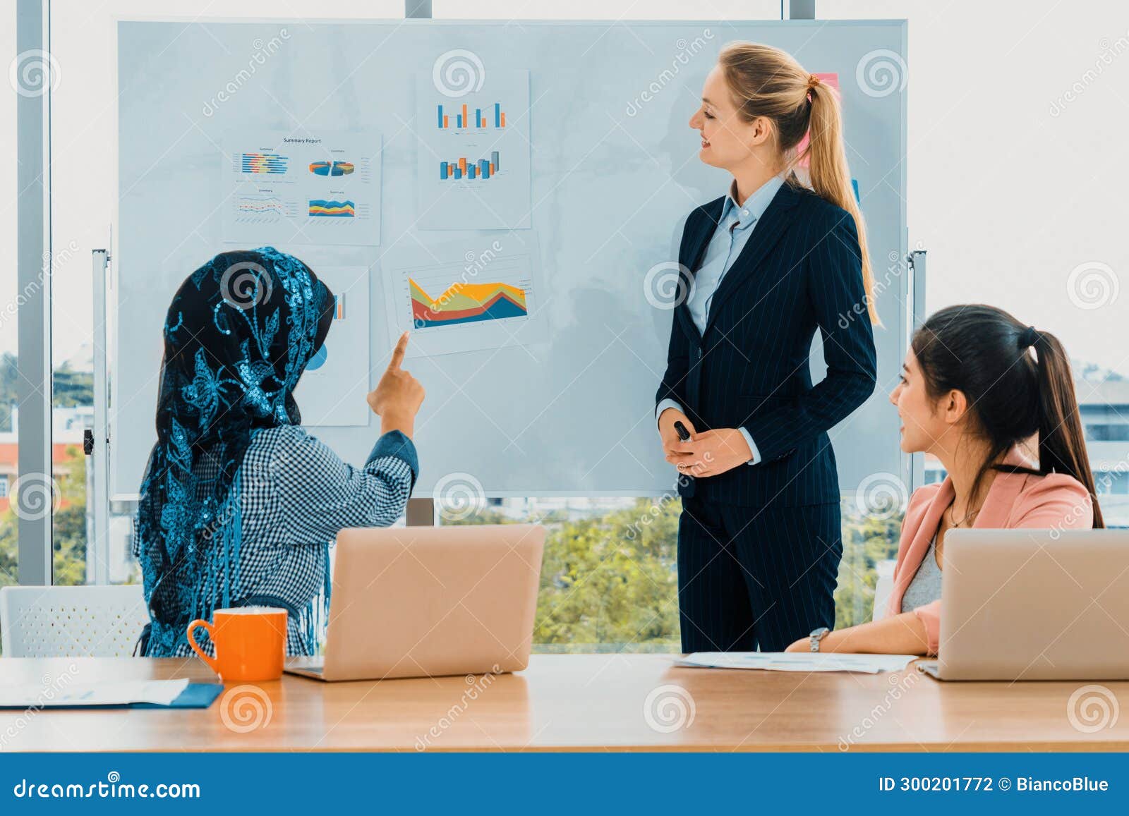 Multicultural Working Group in Teamwork Meeting. Uds Stock Photo ...