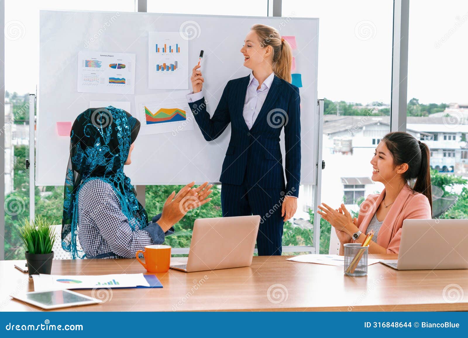 Multicultural Working Group in Teamwork Meeting. Uds Stock Photo ...