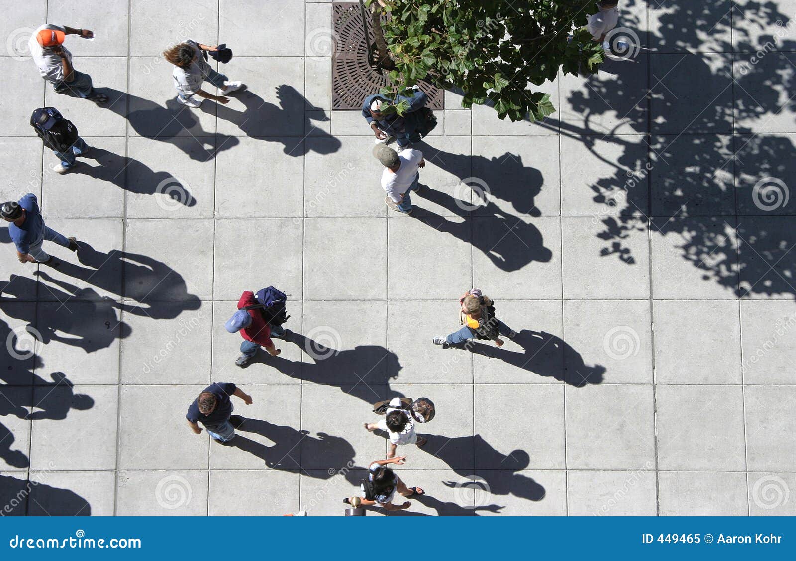 Multidão de acima imagem editorial. Imagem de jogo, povos - 449465