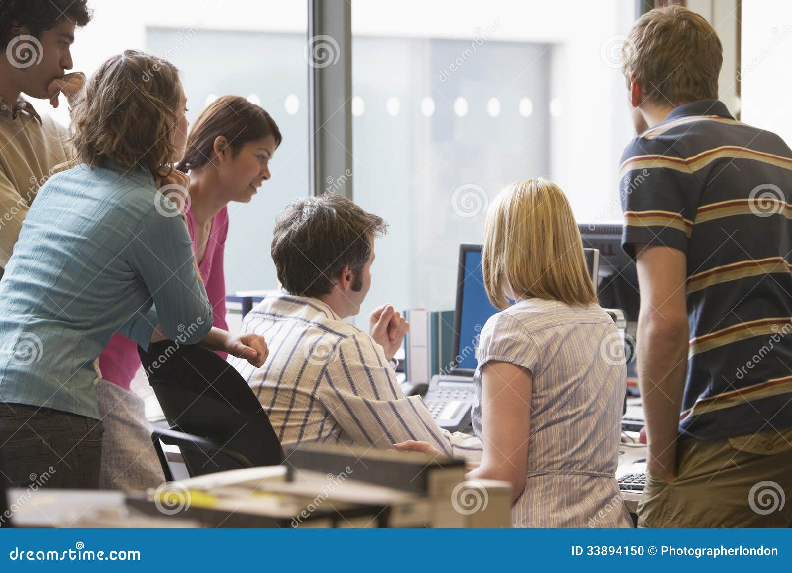 835 Workplace Group Around Computer Stock Photos - Free & Royalty-Free ...