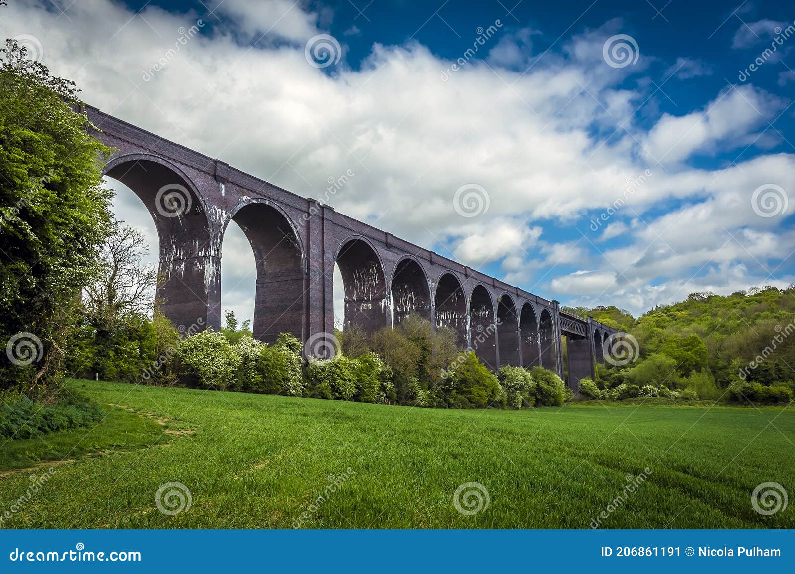 The Multiple Arches Of The Channel 2 Bridge At Islamorada Along The ...