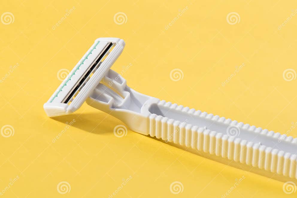 Multiple blade razor stock image. Image of lubricant - 62132157