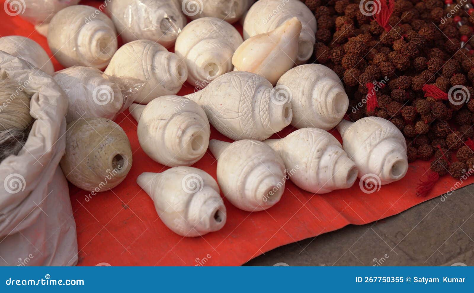 Multiple Shankh Image New HD Stock Image - Image of sketch, black ...