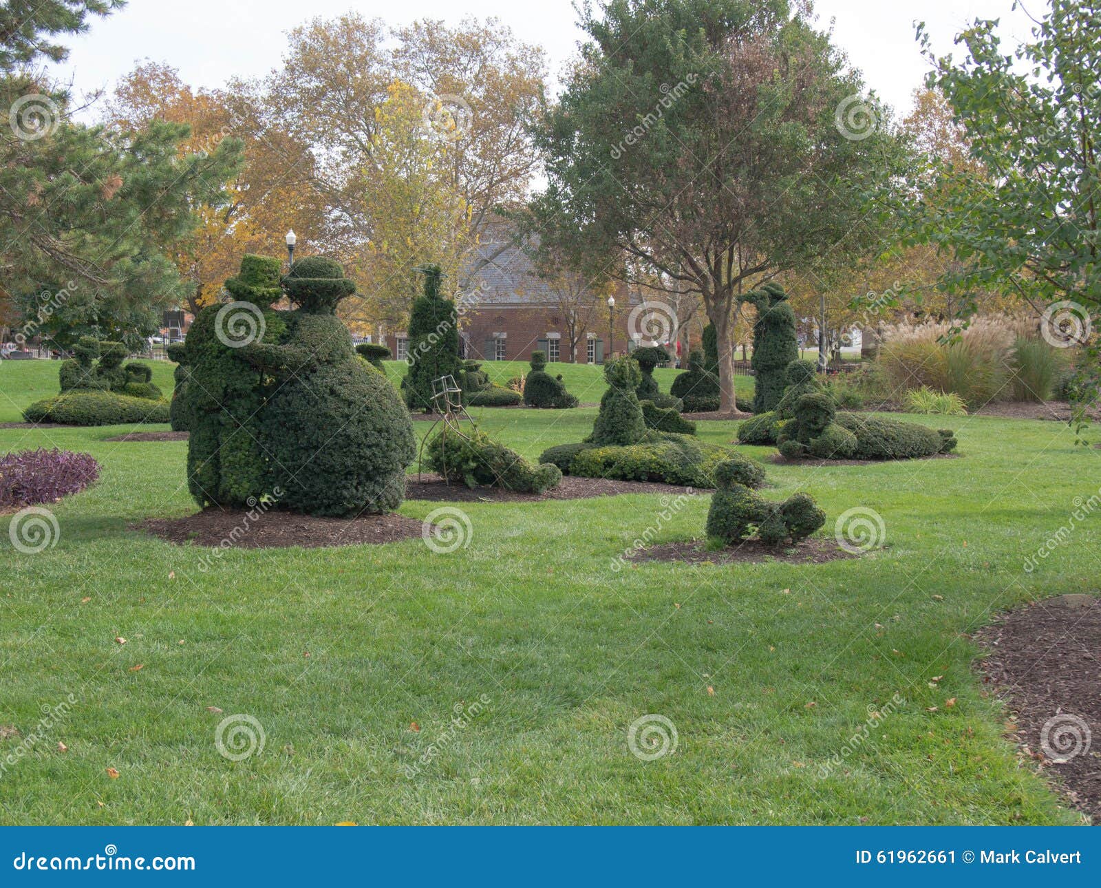 Multiple Topiary Figurines stock image. Image of living - 61962661