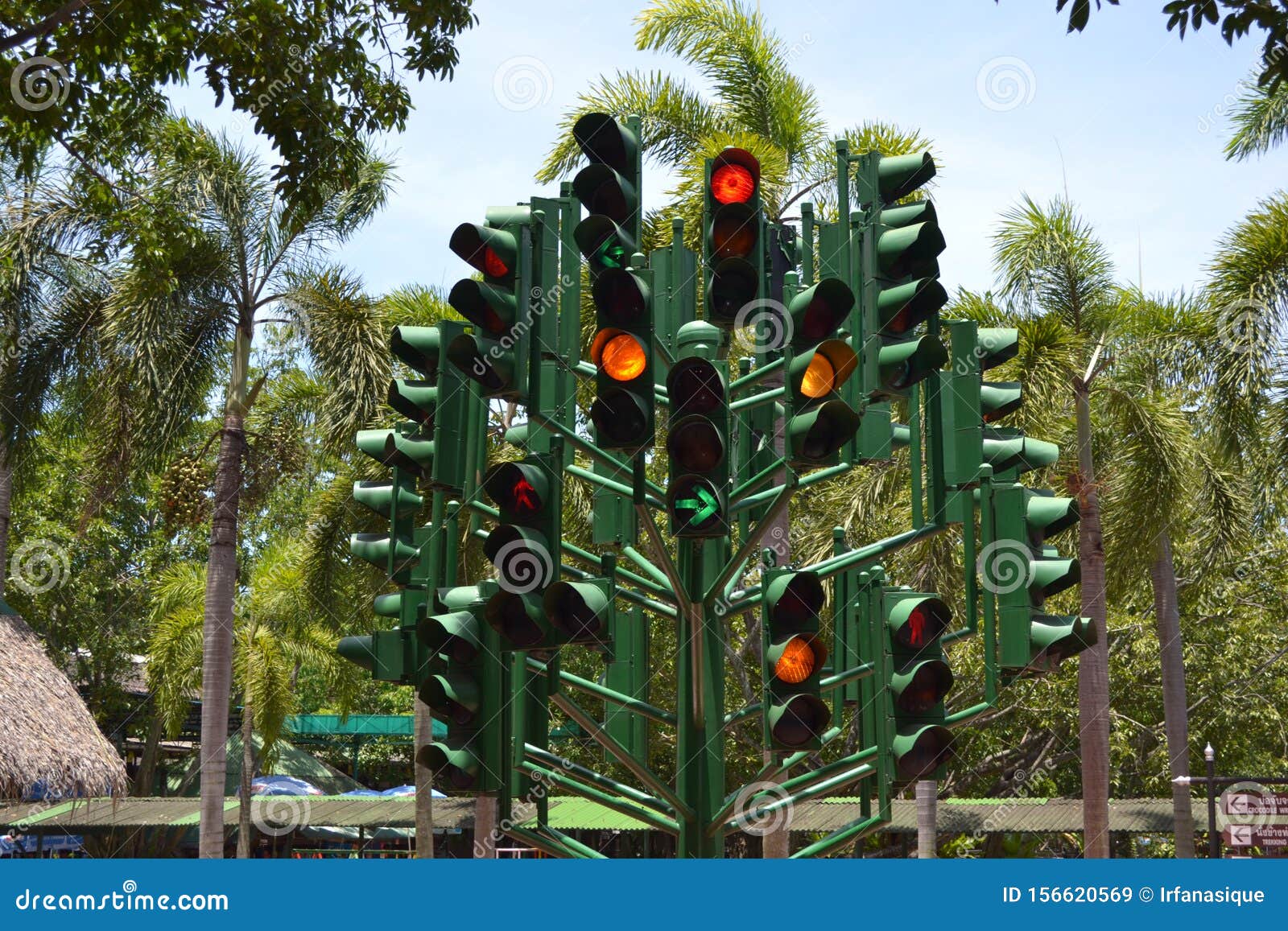 Multiples Traffic Lights in Zoo Editorial Stock Image - Image of ...
