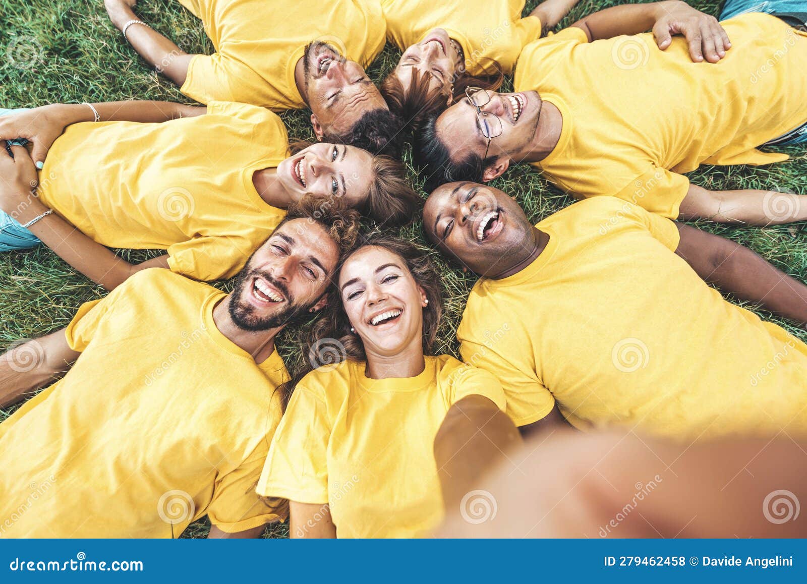 Multiracial Community of Young People Smiling Together at Camera Stock ...