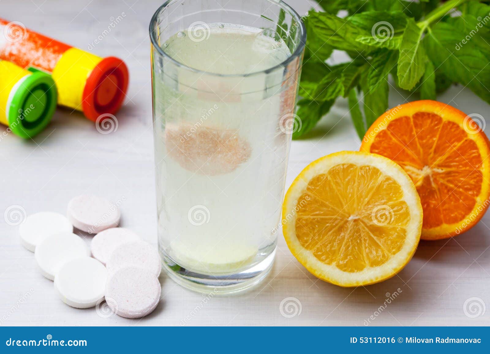 Multivitamin Tablet in Water Stock Photo - Image of effervescent ...
