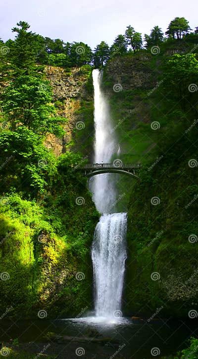 Multnomah falls stock image. Image of high, multnomah - 2039057