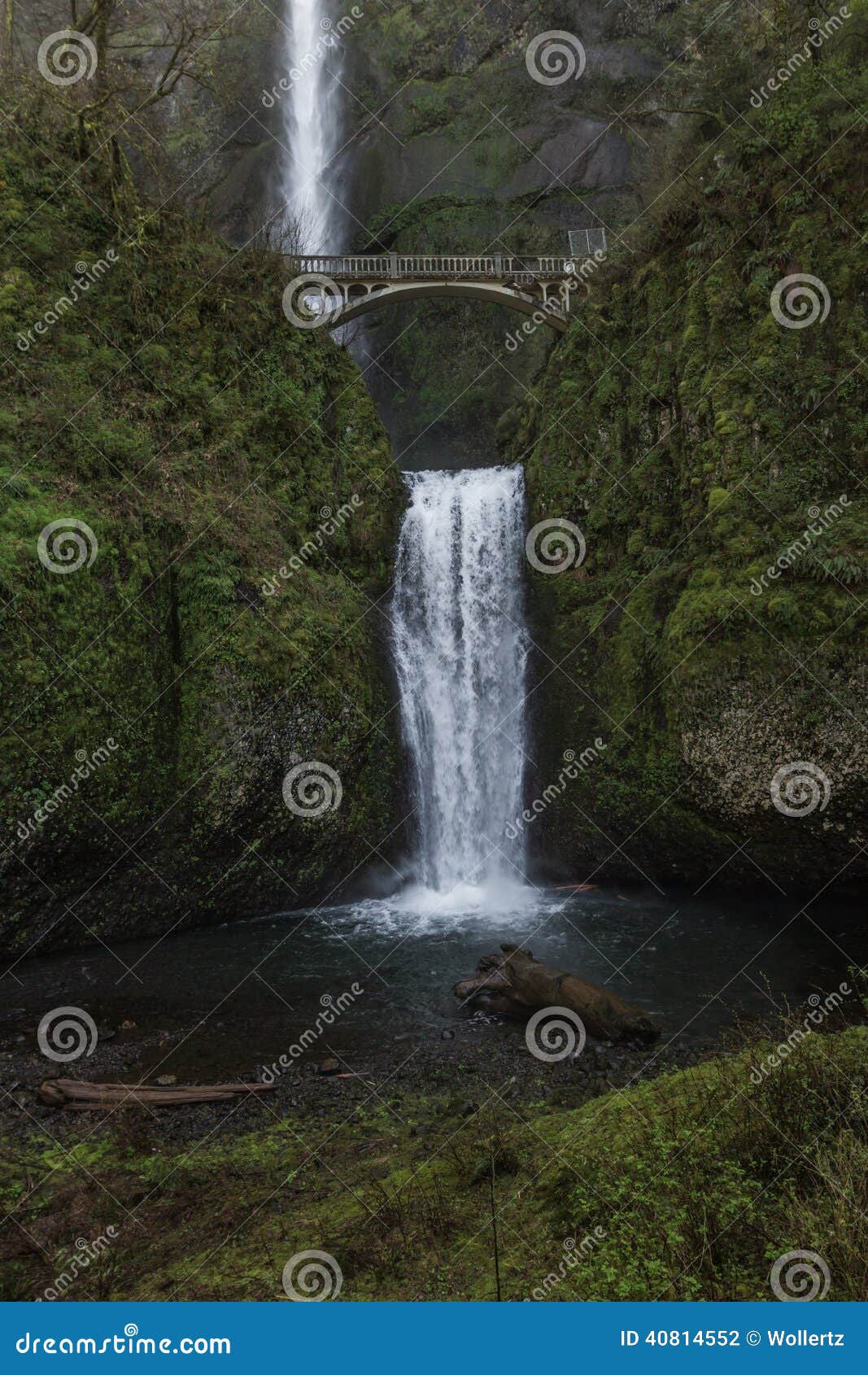 Multnomah Falls, Oregon stock photo. Image of oregon - 40814552